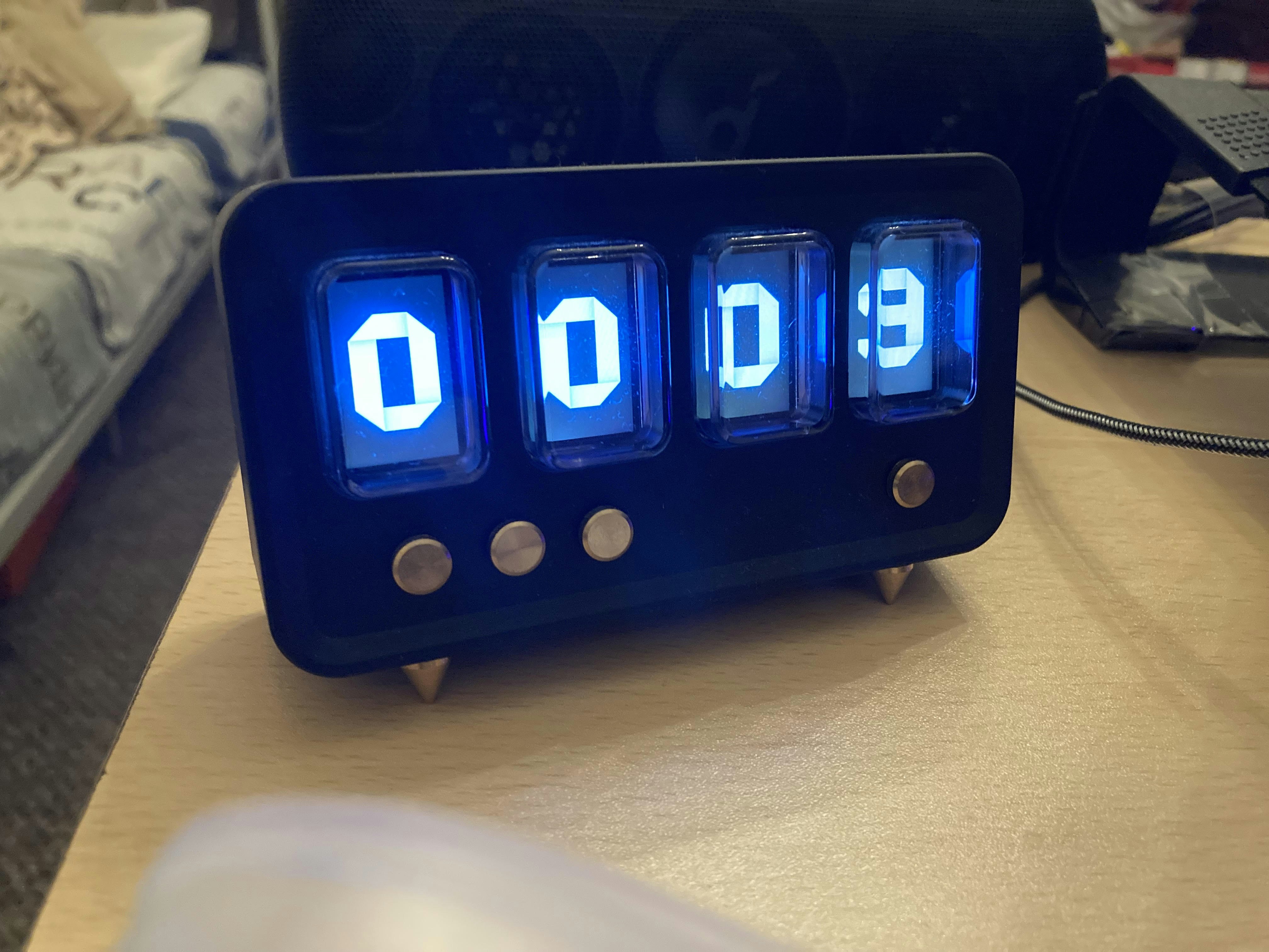 Eleks X4 Simulation Clock Reviews | Mechanical Keyboards | Tools | Drop