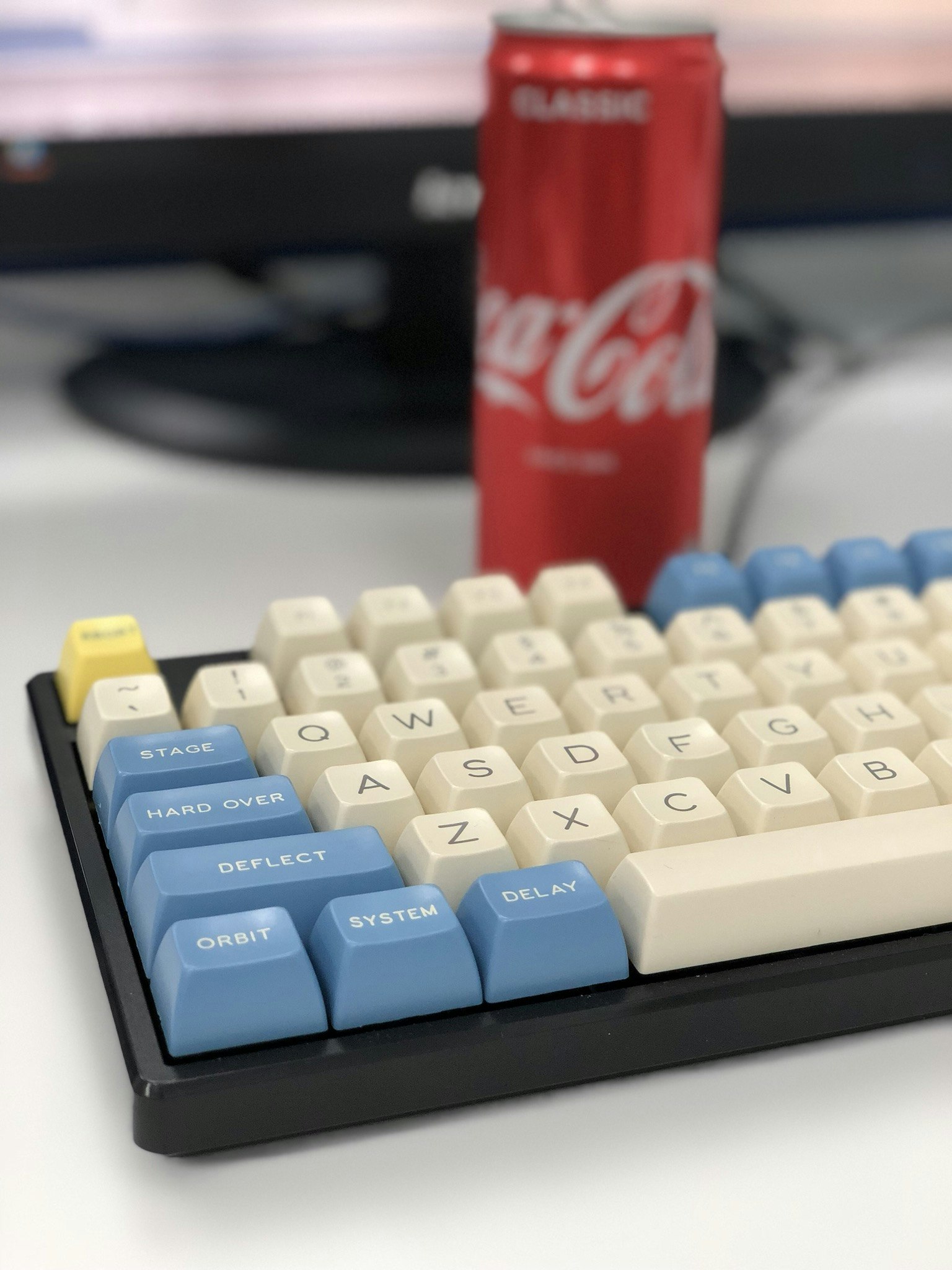 Keyboard & Drink | Drop