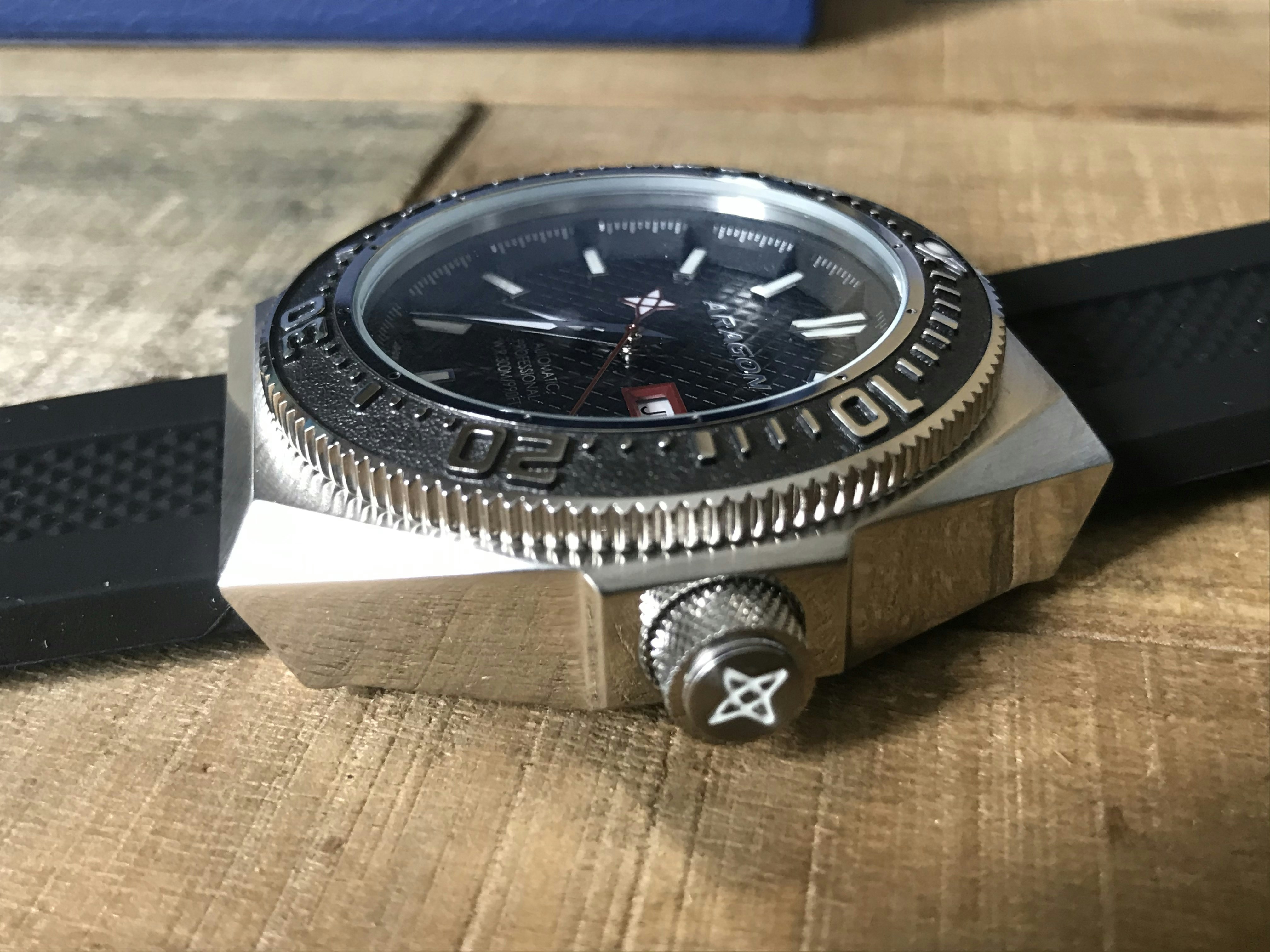 Beauty full side view | Drop