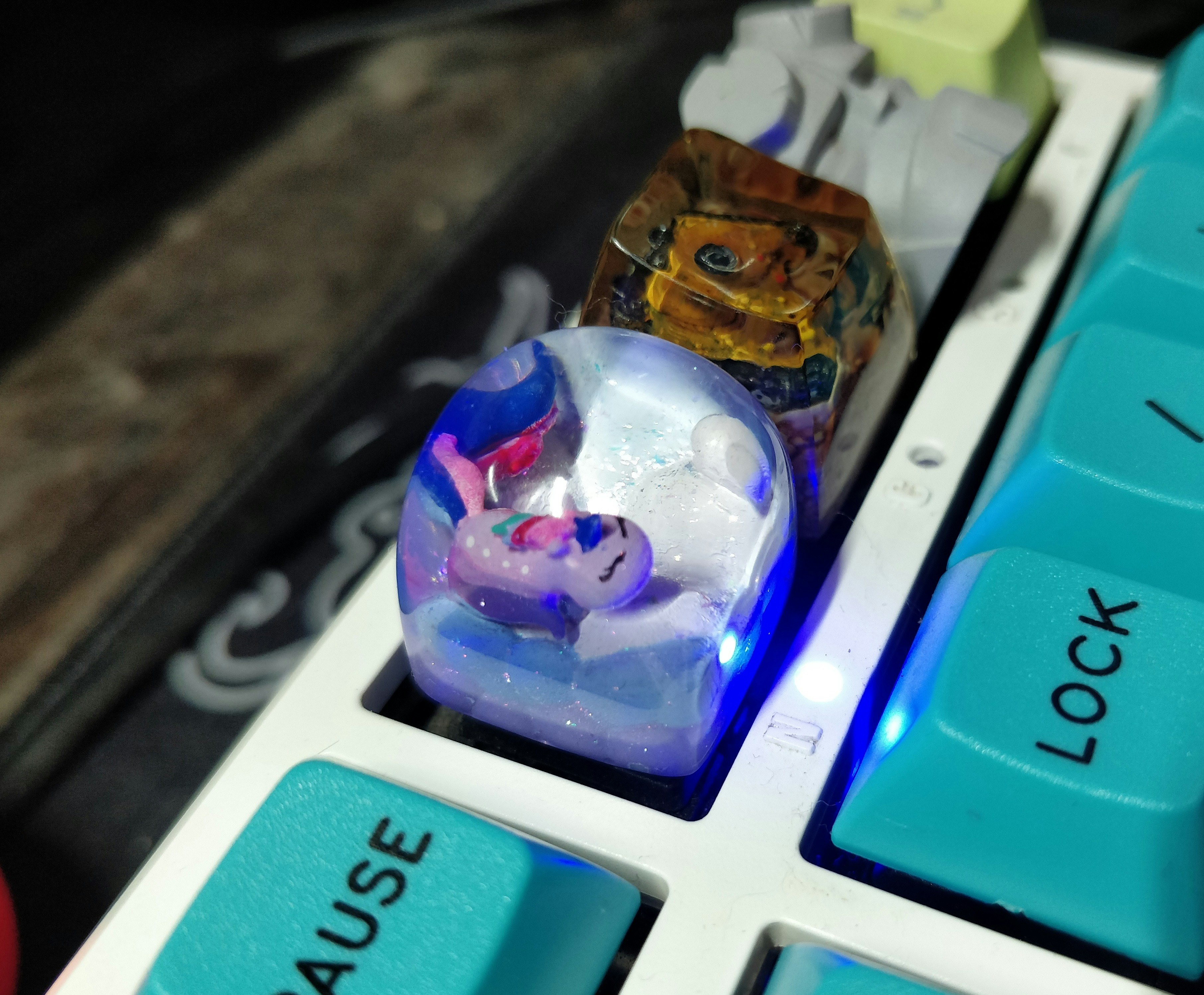 Dwarf Factory Fluffy Unicorn Artisan Keycap | Mechanical Keyboards ...