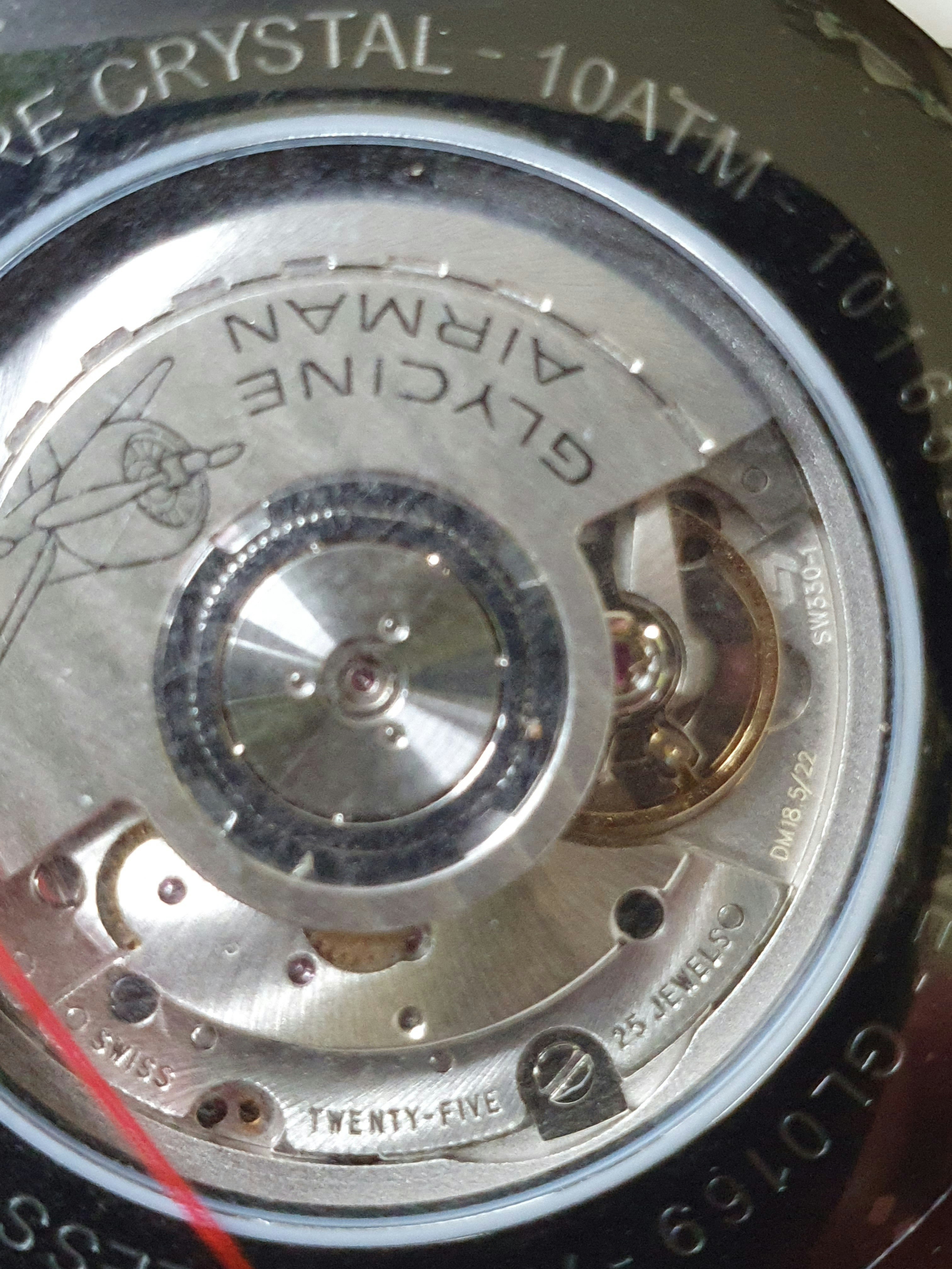 Inside is Sellita SW330-1 NOT ETA 2493-2 !!!! | Drop