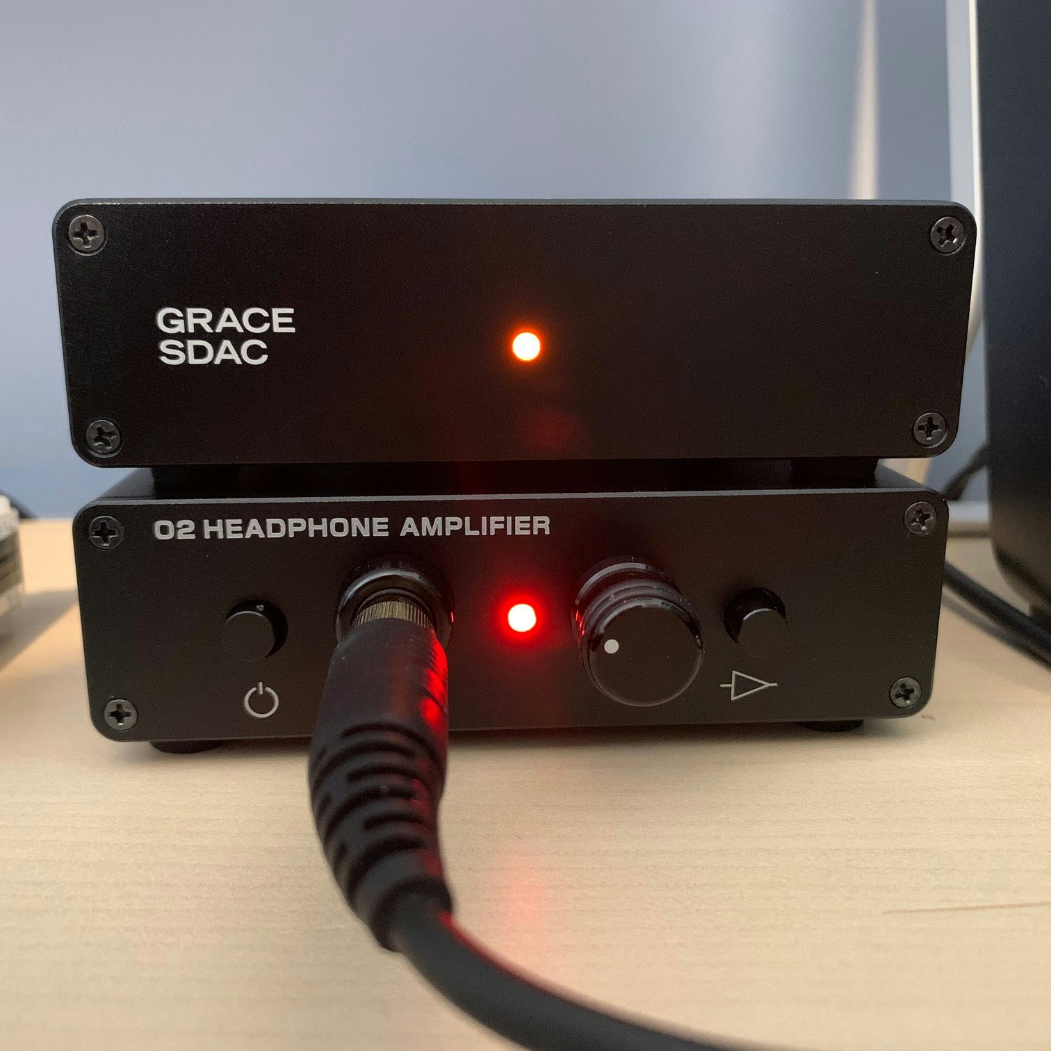 Massdrop Objective 2 Headphone Amp: Desktop Edition | Price & Reviews ...