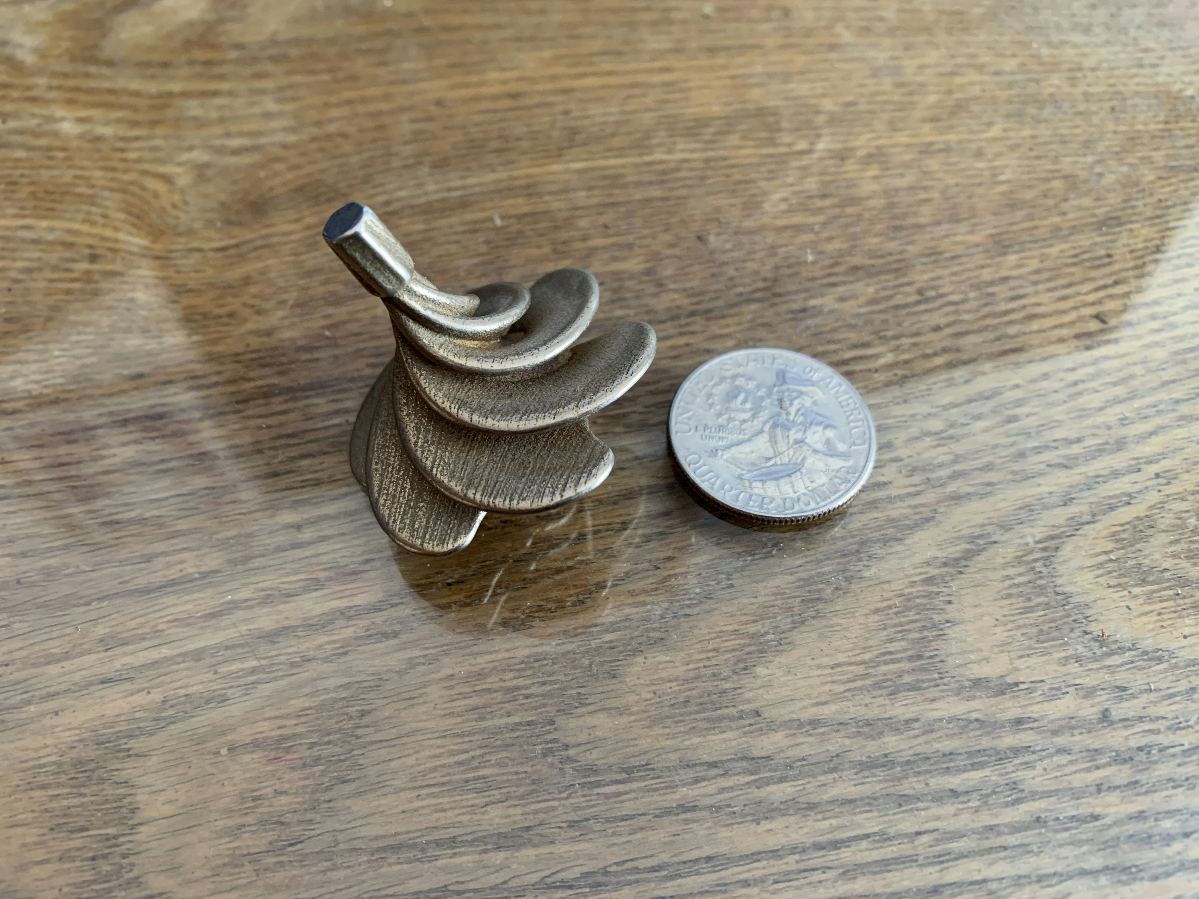 US Quarter size comparison | Drop