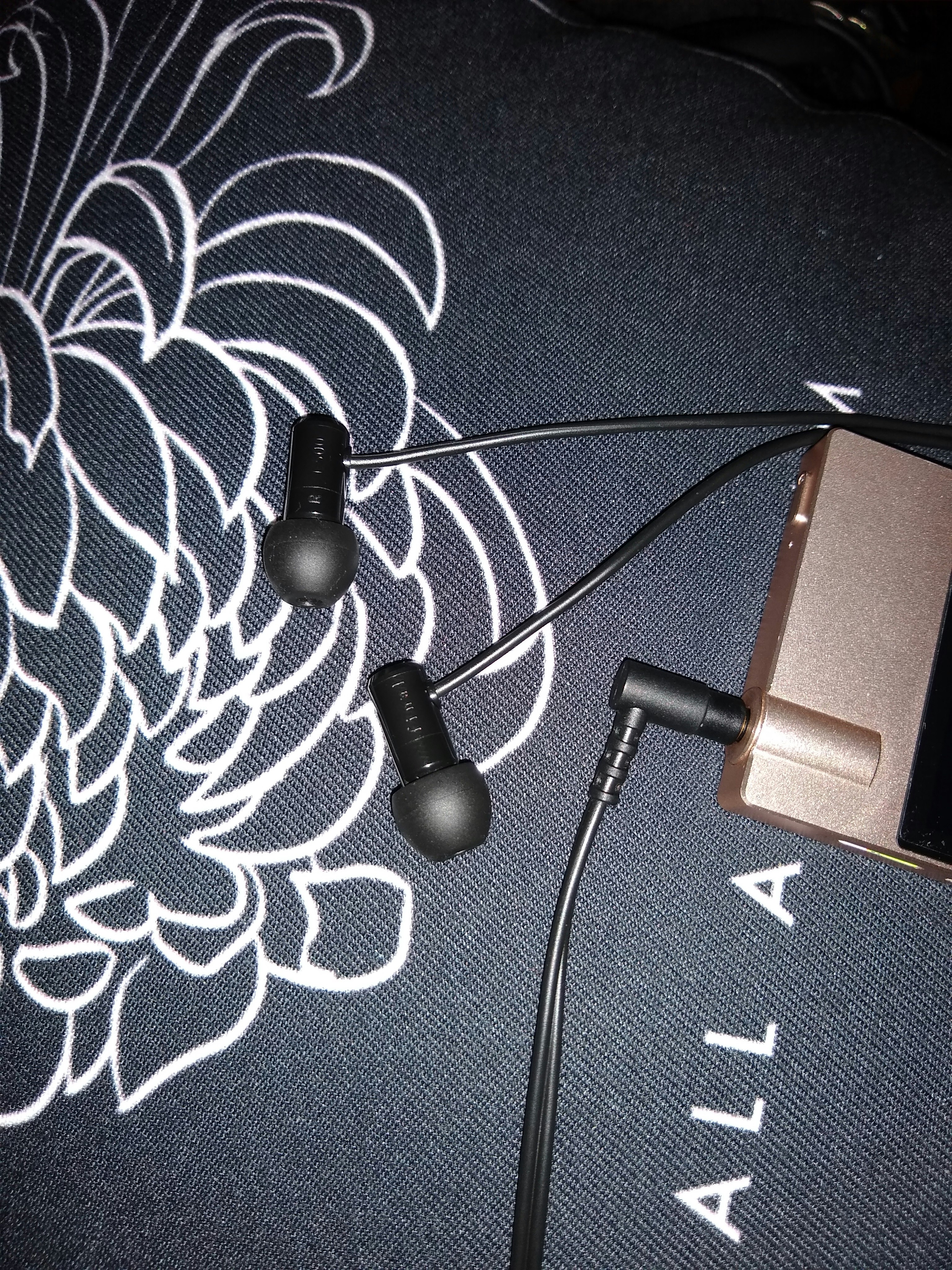 Final Audio e500 --- Great sound for a great price | Drop