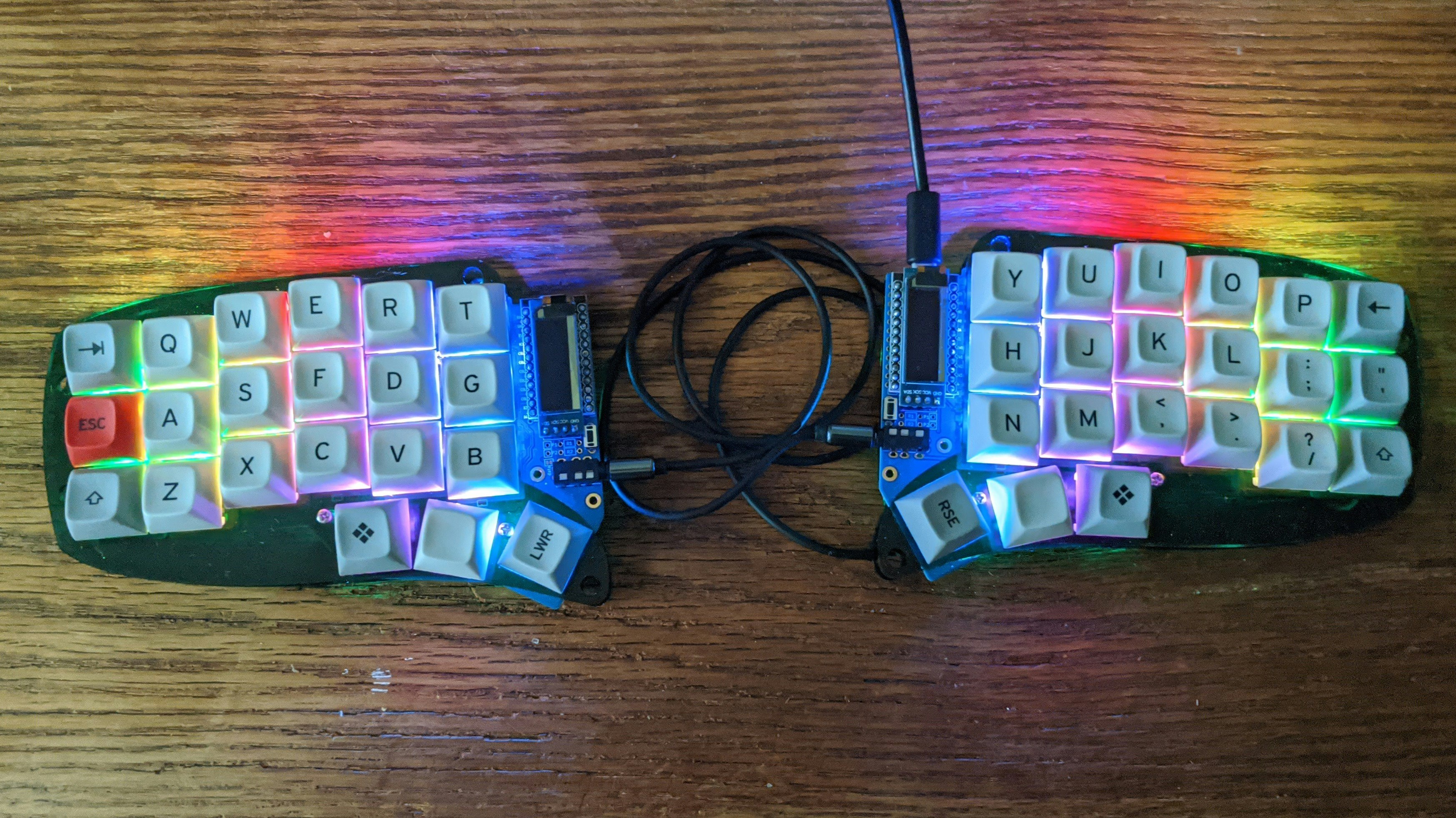 Corne keyboard with custom plate case and MT3 /dev/tty keycaps | Drop