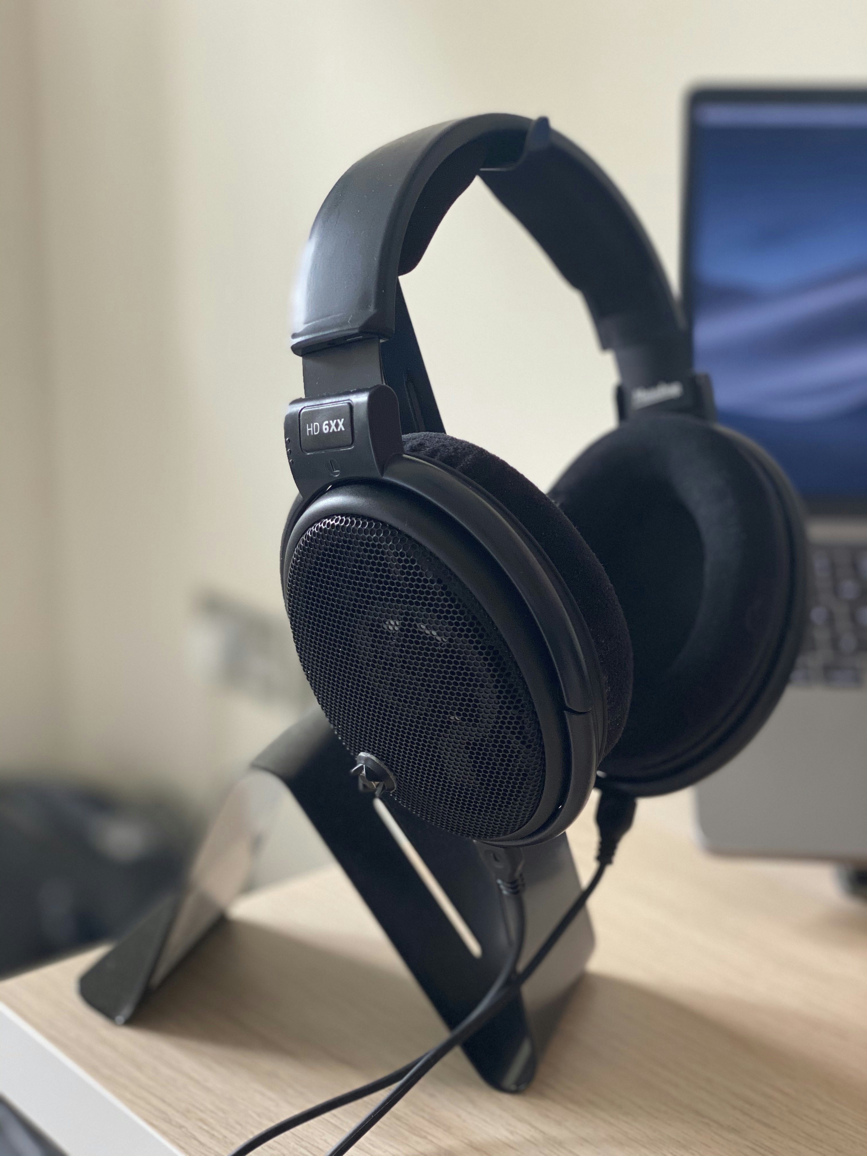 Headphones with attached mount for a modmic | Drop