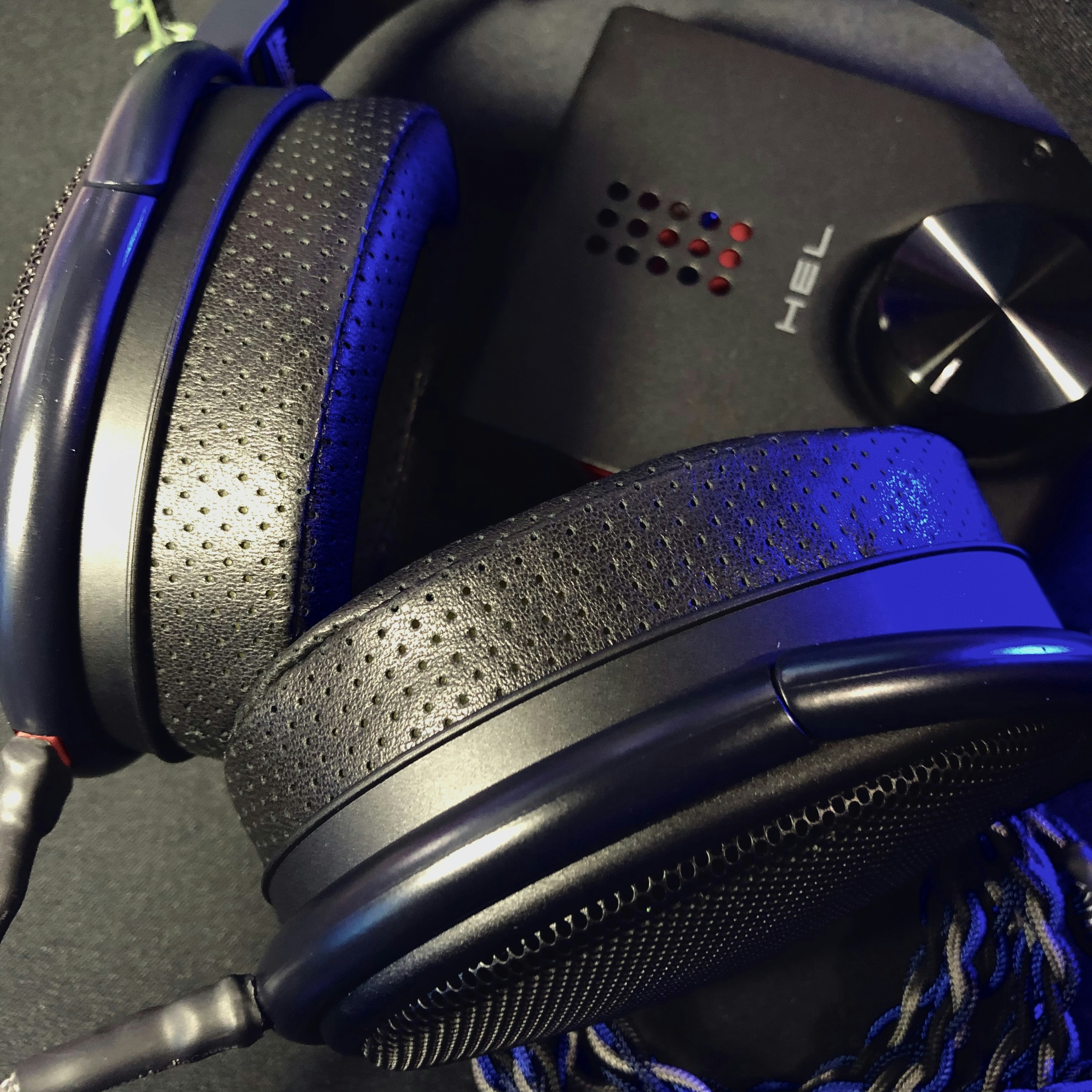 Couple dresses on one side but really comfy. | Drop