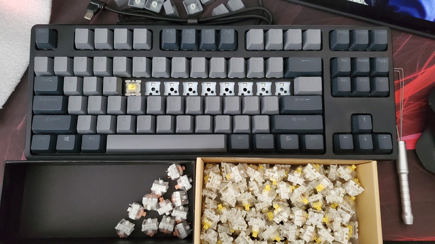 Changing Switches on the Drop CTRL from Halo True to Gateron Yellow ...