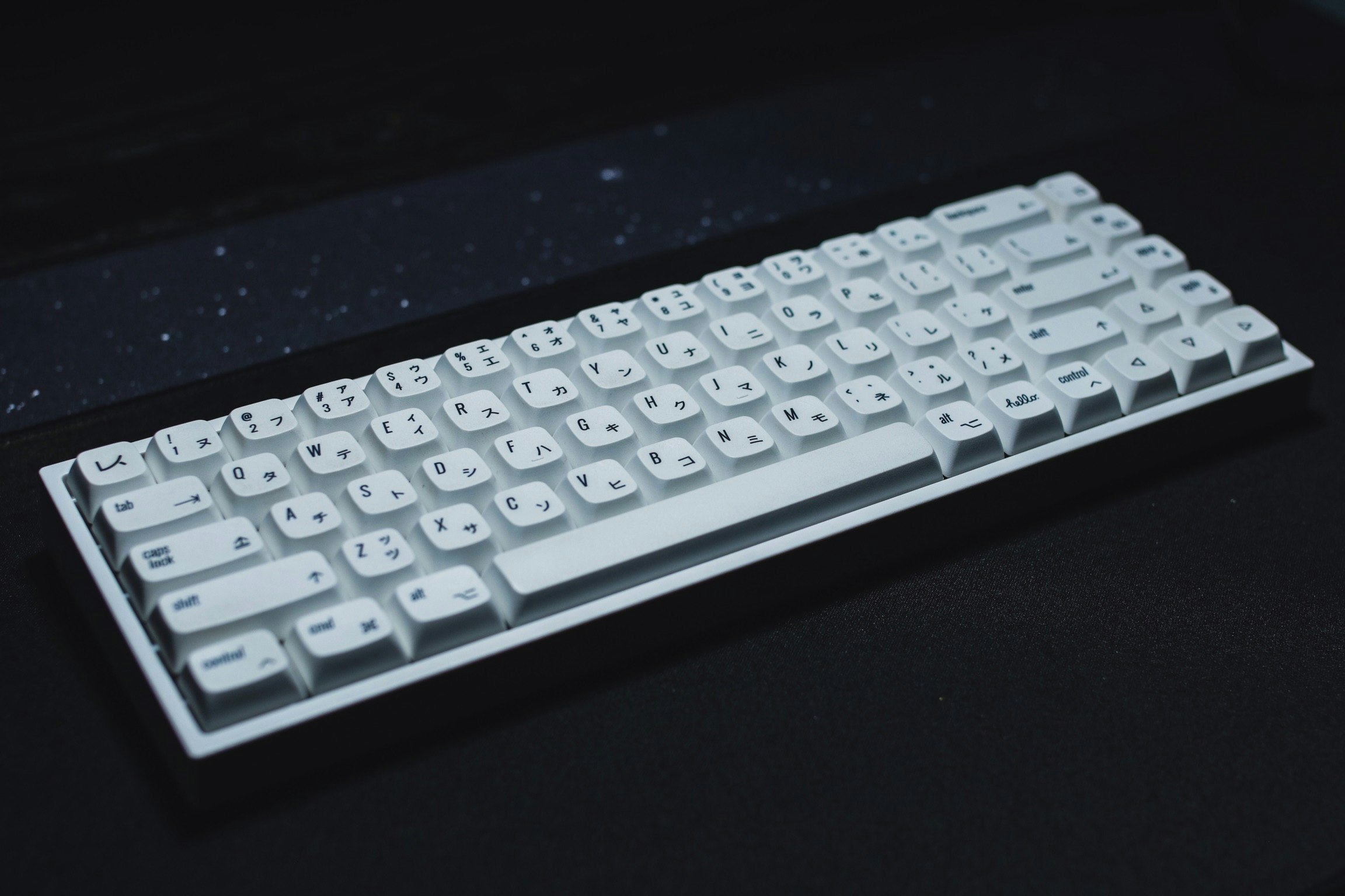 Keydous NJ68 Bluetooth Hot-Swappable RGB Mech Keyboard | Mechanical ...