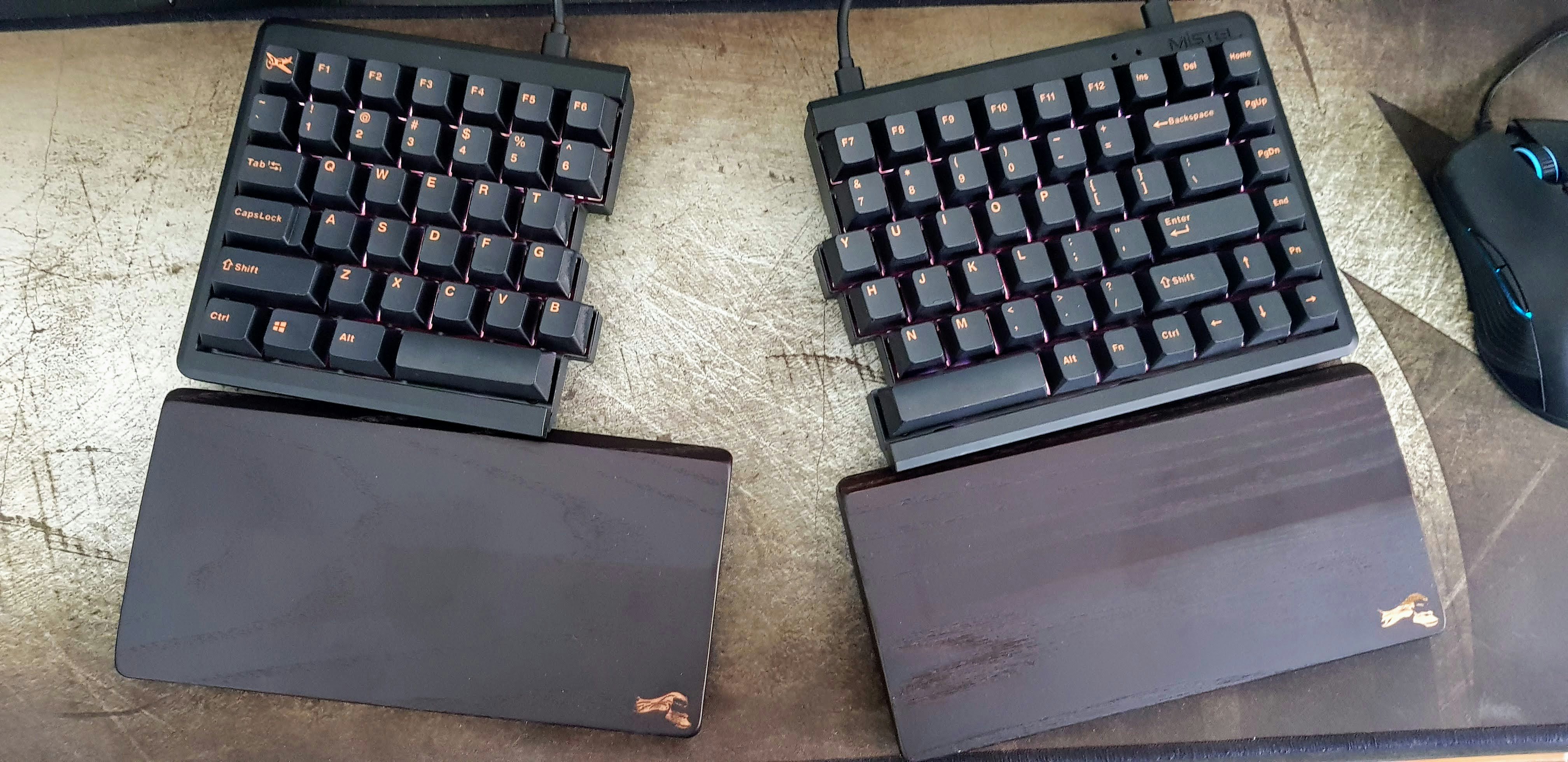 Mistel MD770 RGB Doubleshot PBT Split Keyboard | Mechanical Keyboards ...