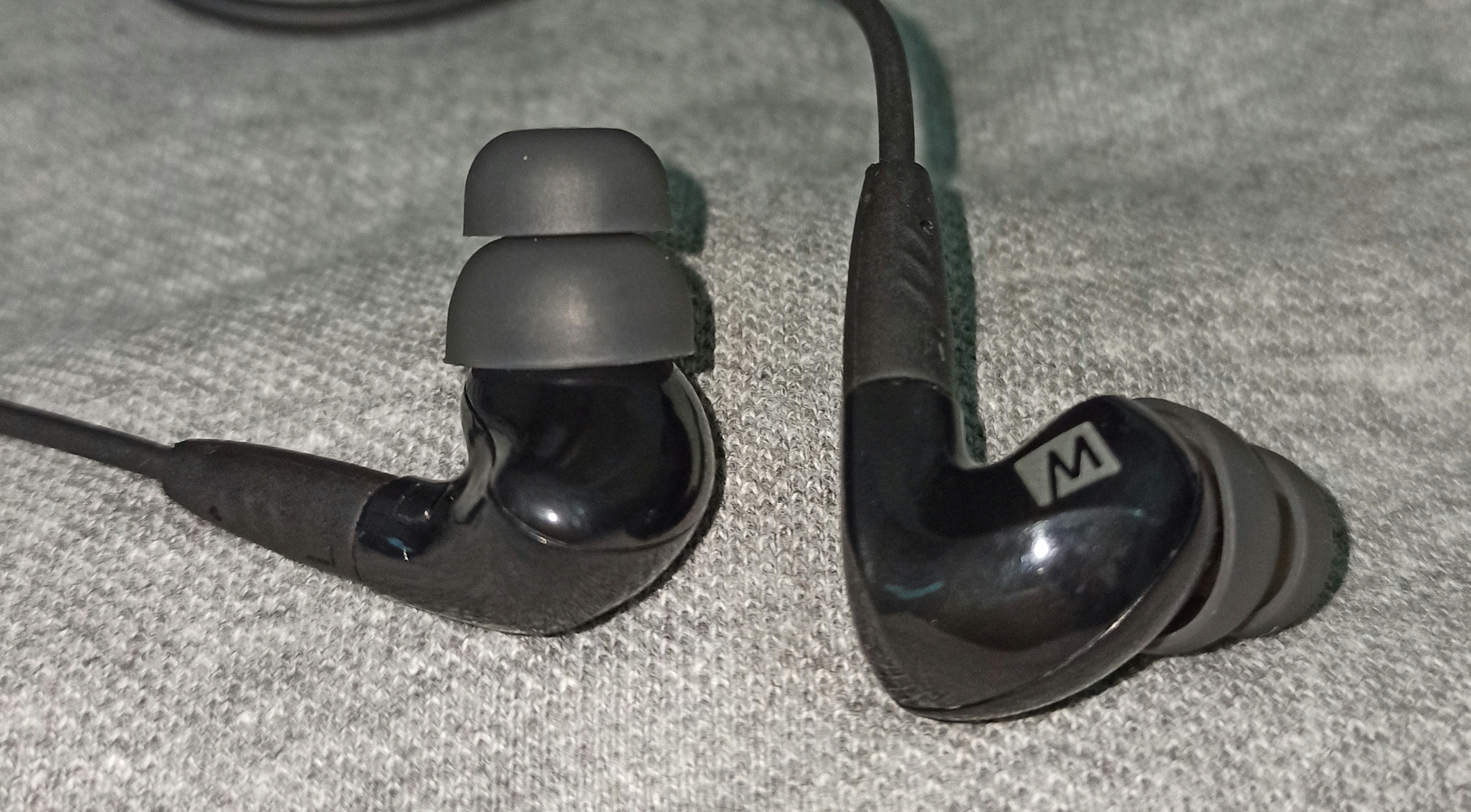 MEE audio Pinnacle P2 IEM | Audiophile | Headphones | Universal IEM ...