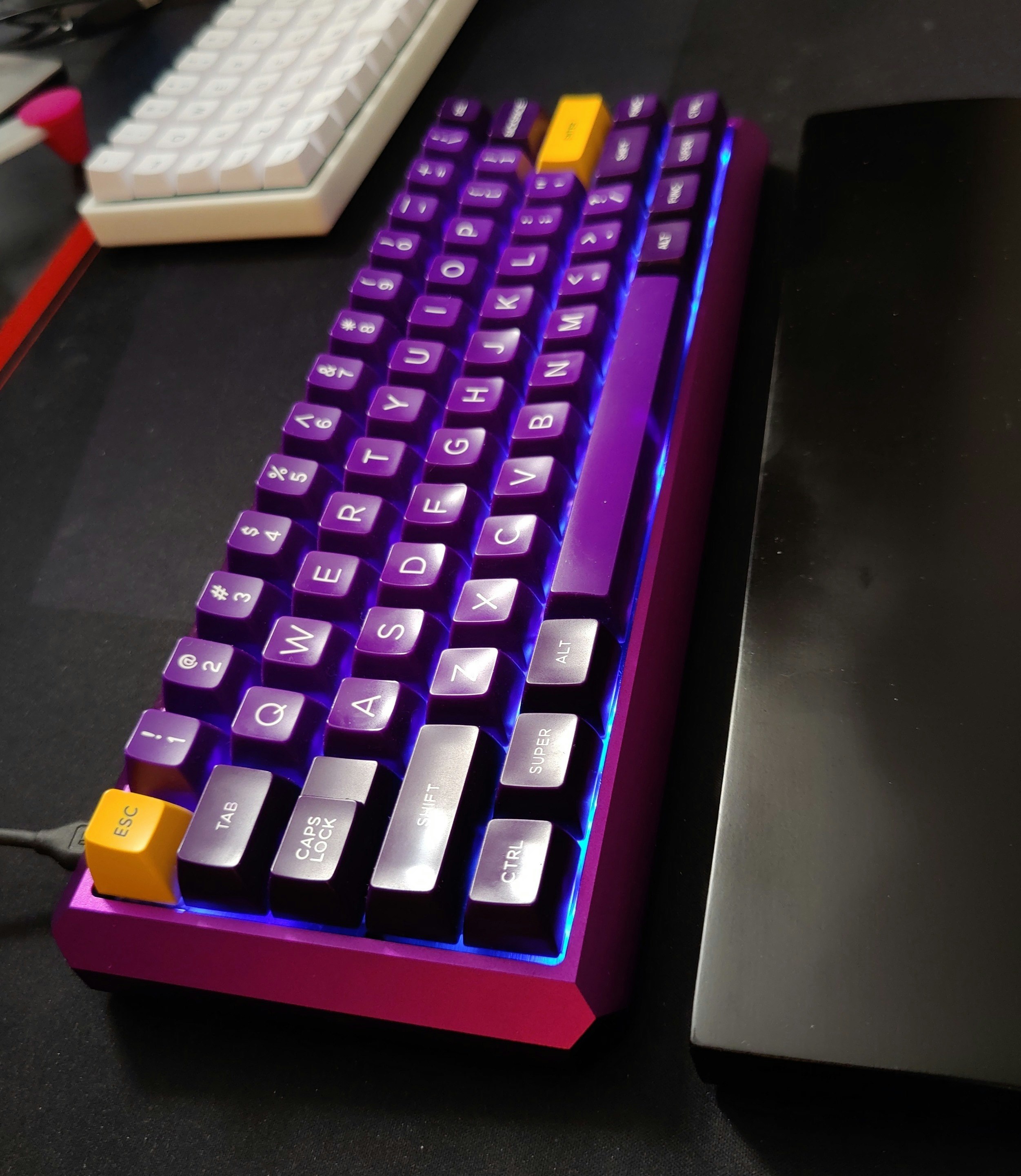 KBDFans 5° 60% Aluminum Mechanical Keyboard Case | Price & Reviews | Drop