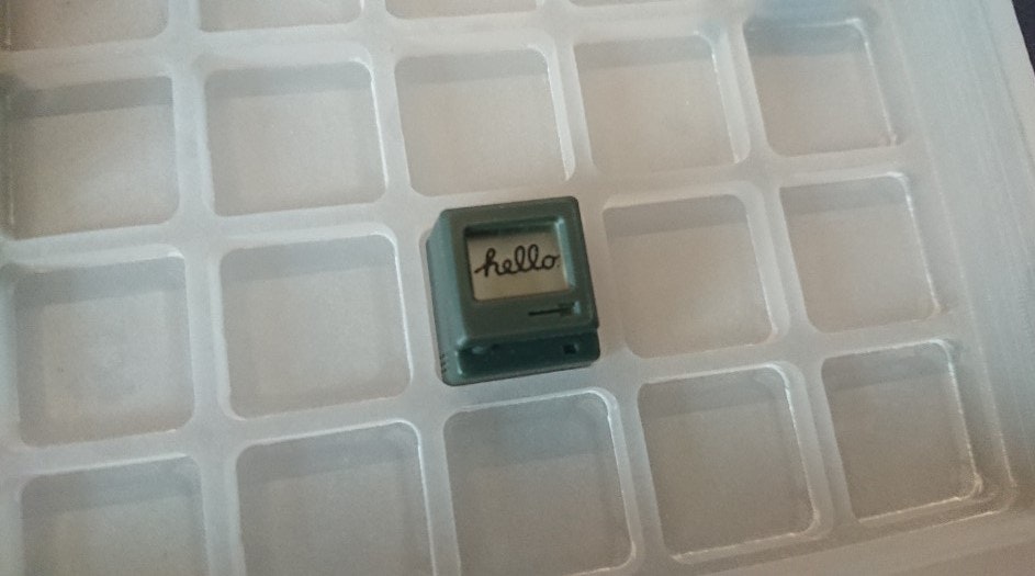 Gen.s Monitor Screen Resin Artisan Keycap | Mechanical Keyboards ...