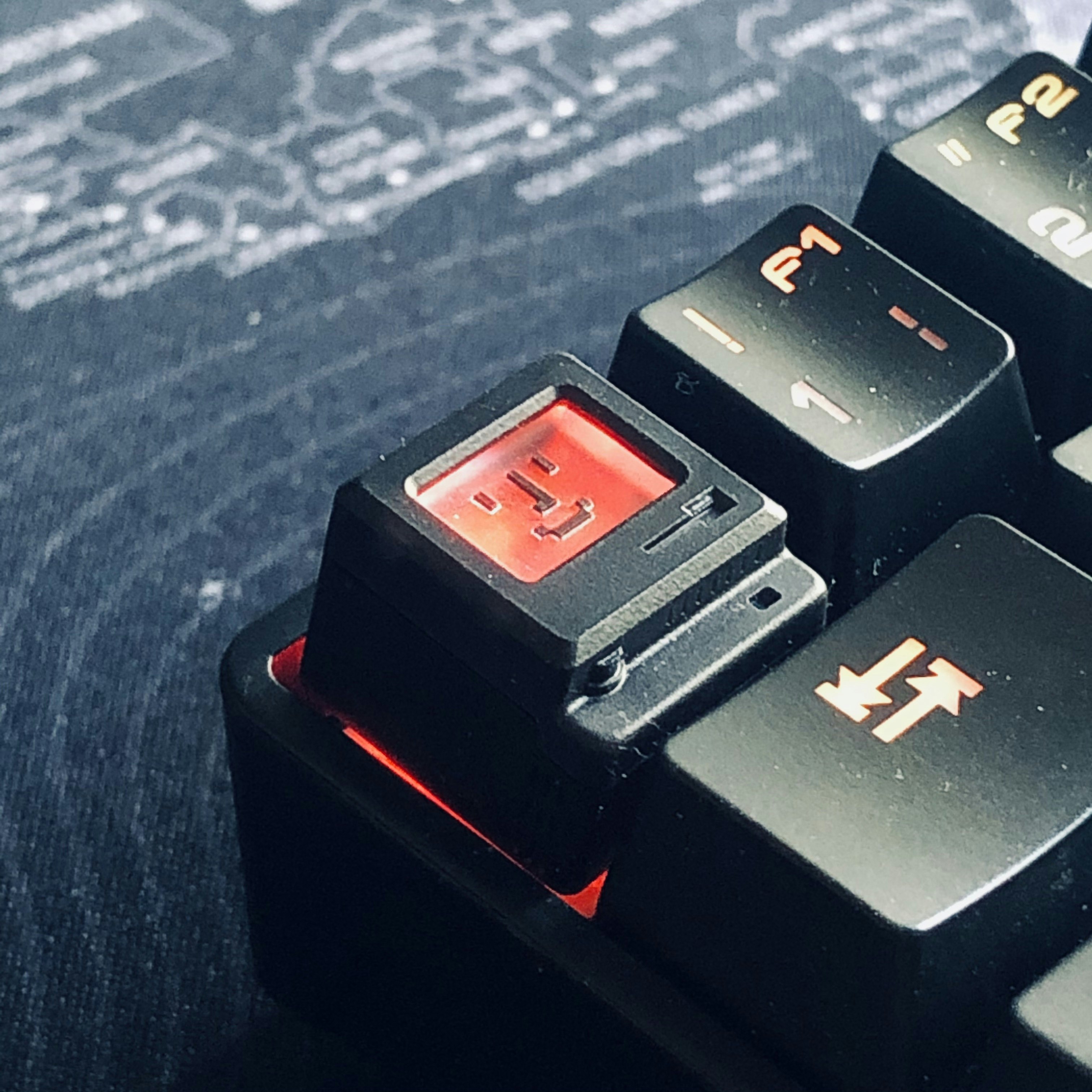 Gen.s Monitor Screen V2 Resin Artisan Keycap | Mechanical Keyboards ...