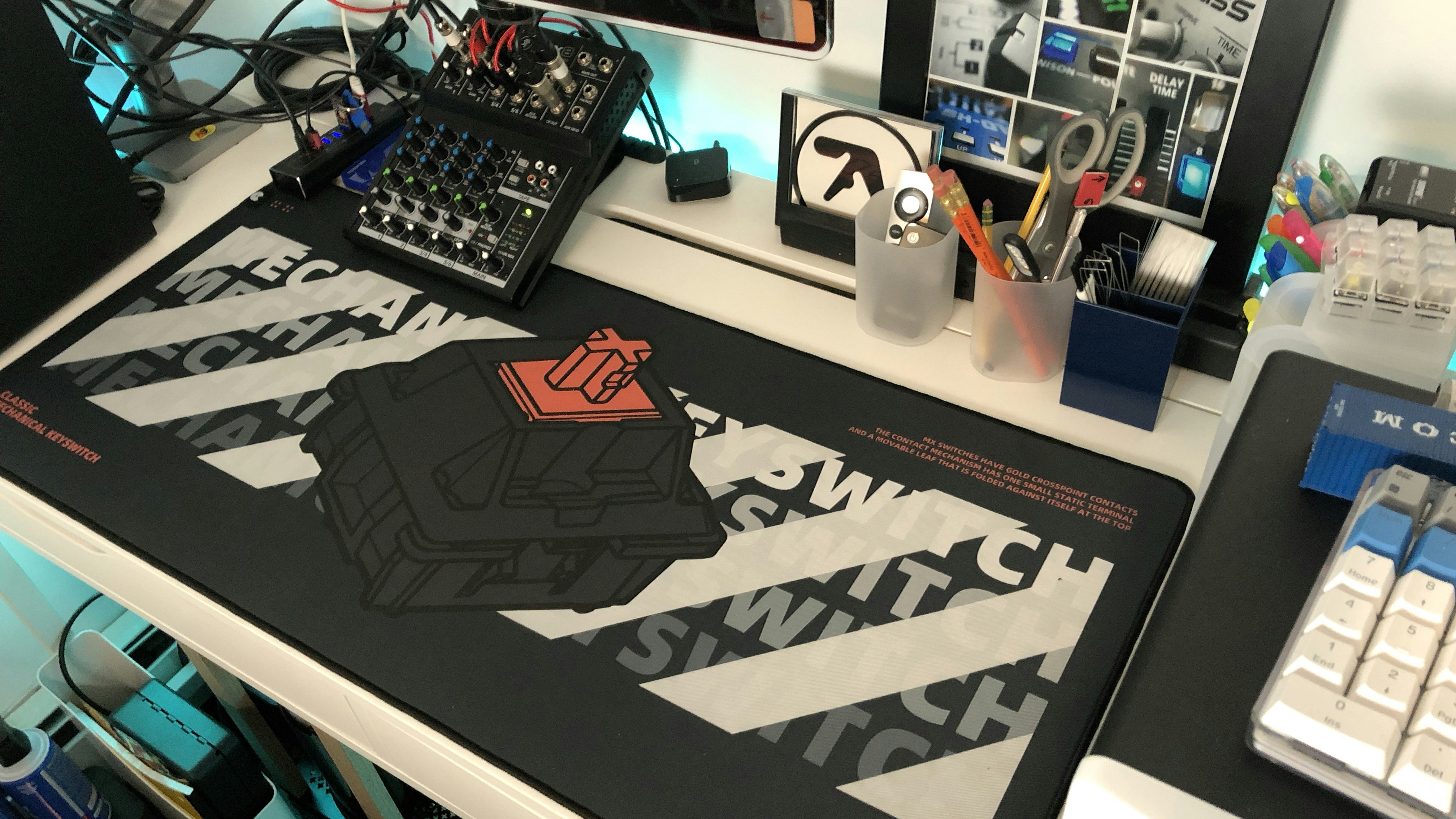 Chenyi Keyboard Switch Stitched Edge Desk Mat | Battlestations | Desk ...