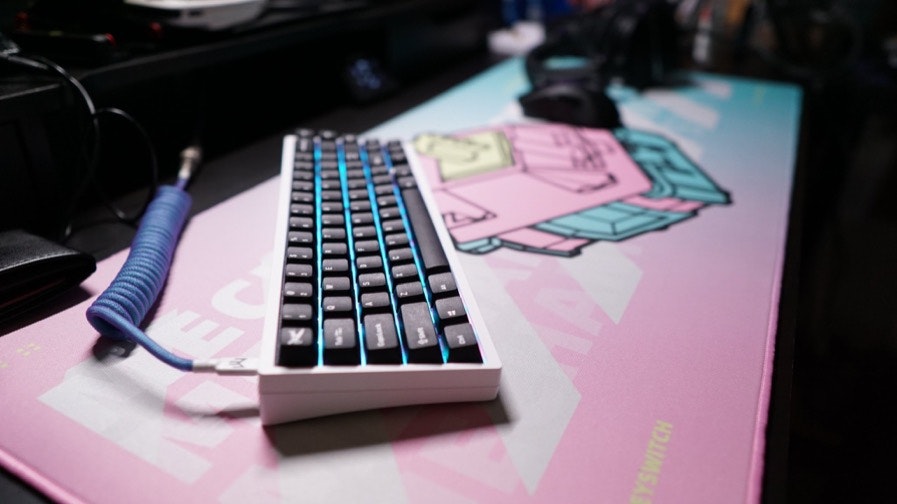 Chenyi Keyboard Switch Stitched Edge Desk Mat | Battlestations | Desk ...