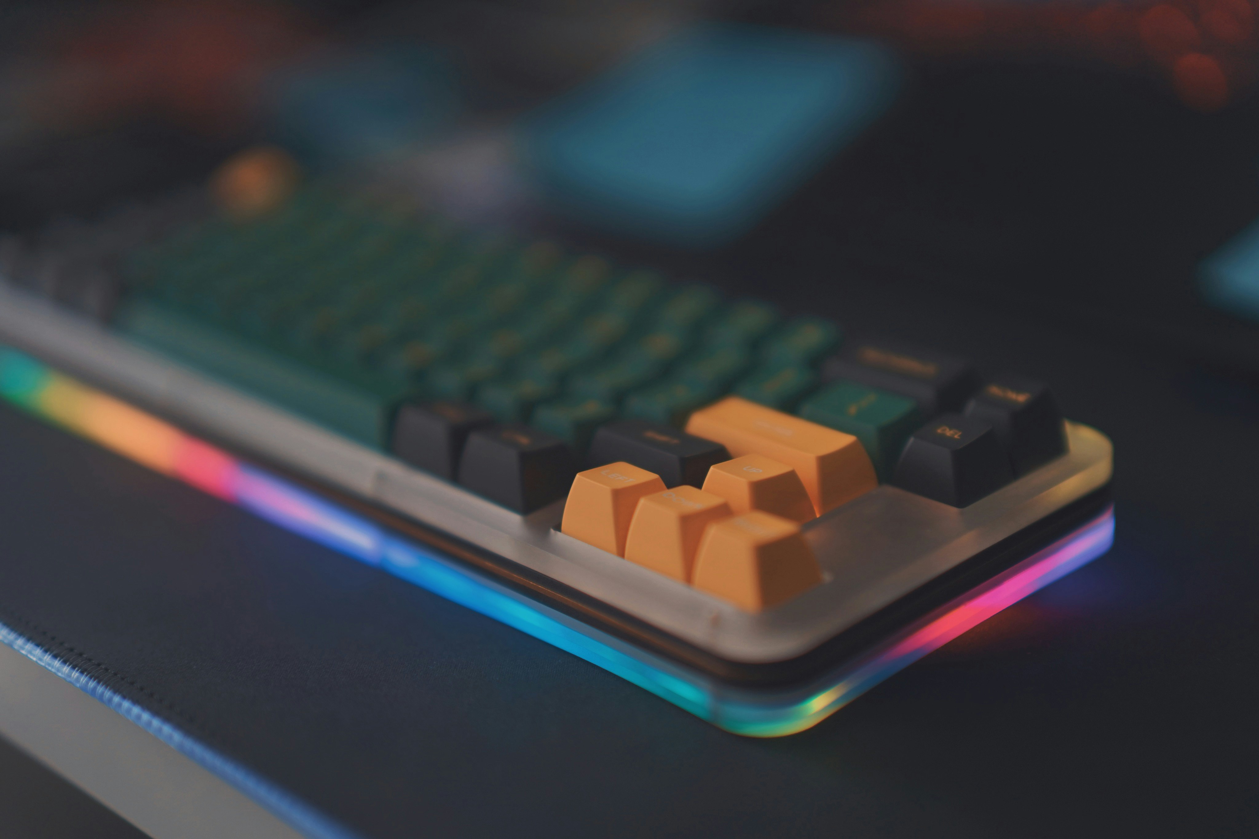 DNA65 RGB Stacked Acrylic Mechanical Keyboard | Mechanical Keyboards ...