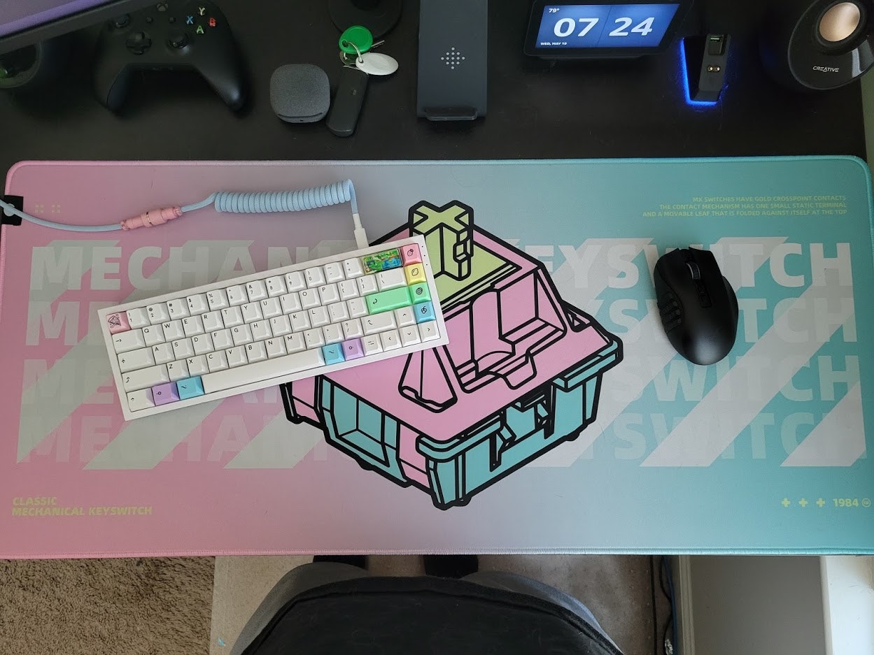 Chenyi Keyboard Switch Stitched Edge Desk Mat | Battlestations | Desk ...