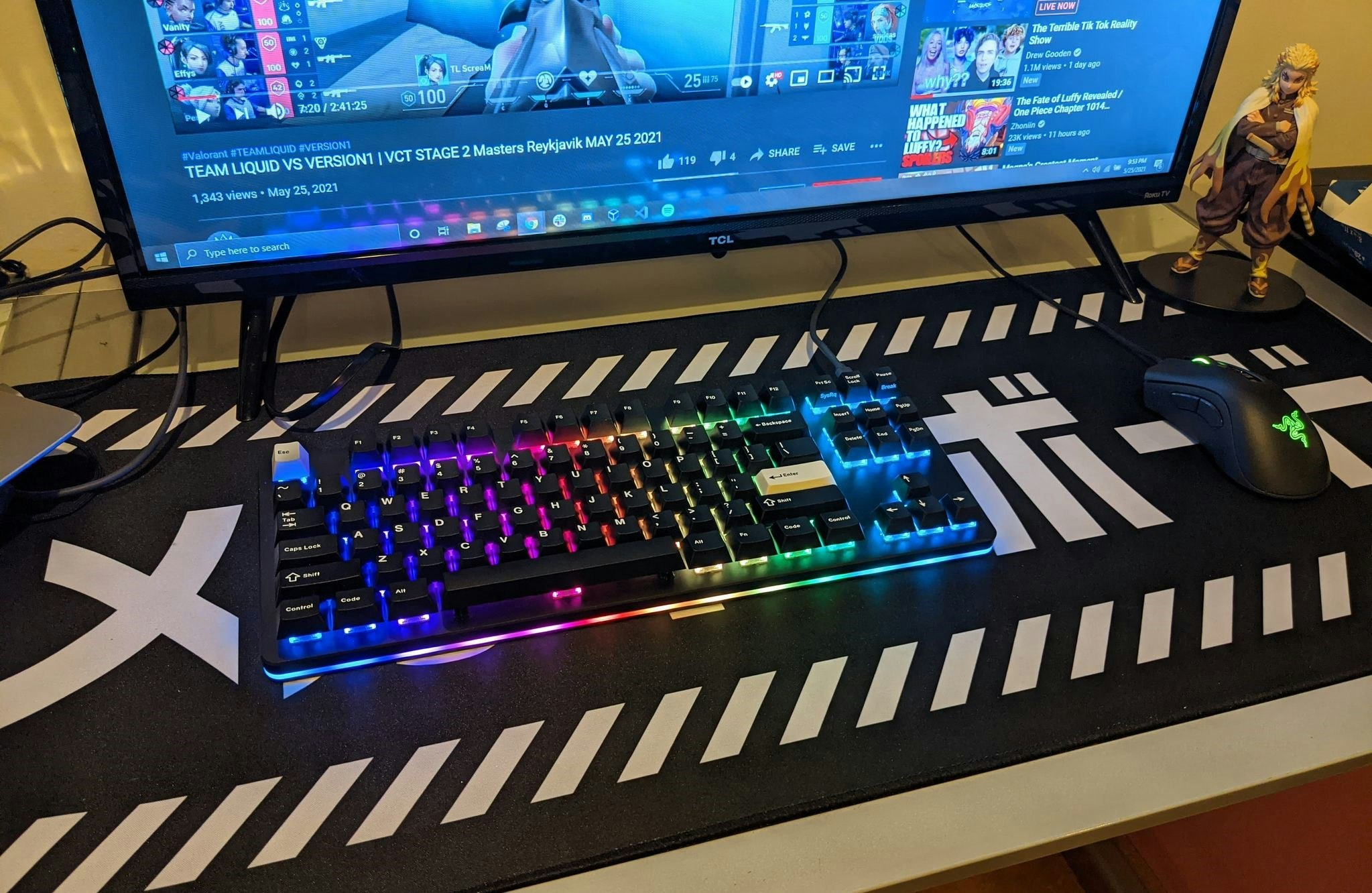Keycaps on the Drop CTRL Keyboard with MEKA MAT.