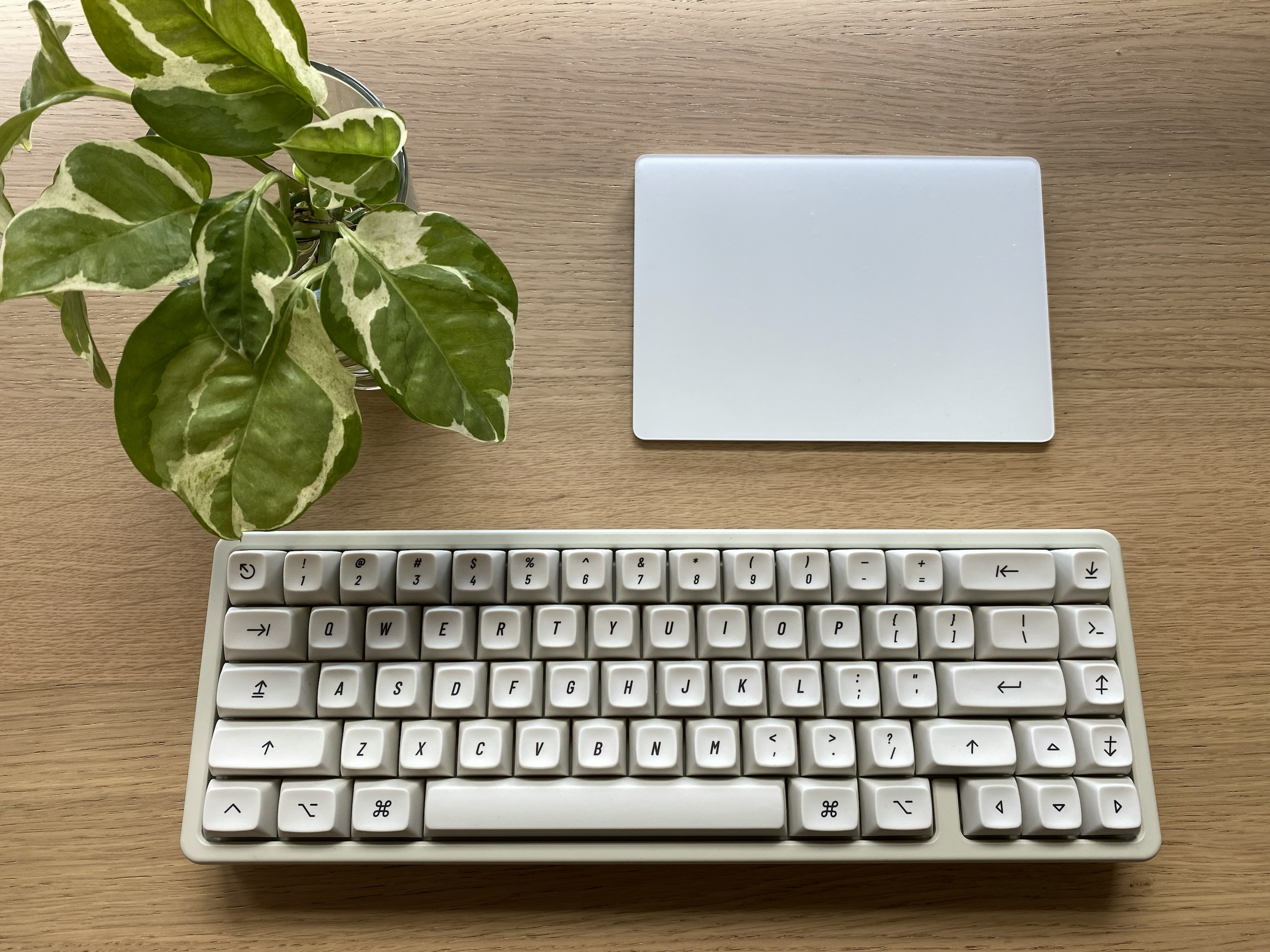 Creamy goodness! (Drop Off White case + Extended 2048 keycaps)