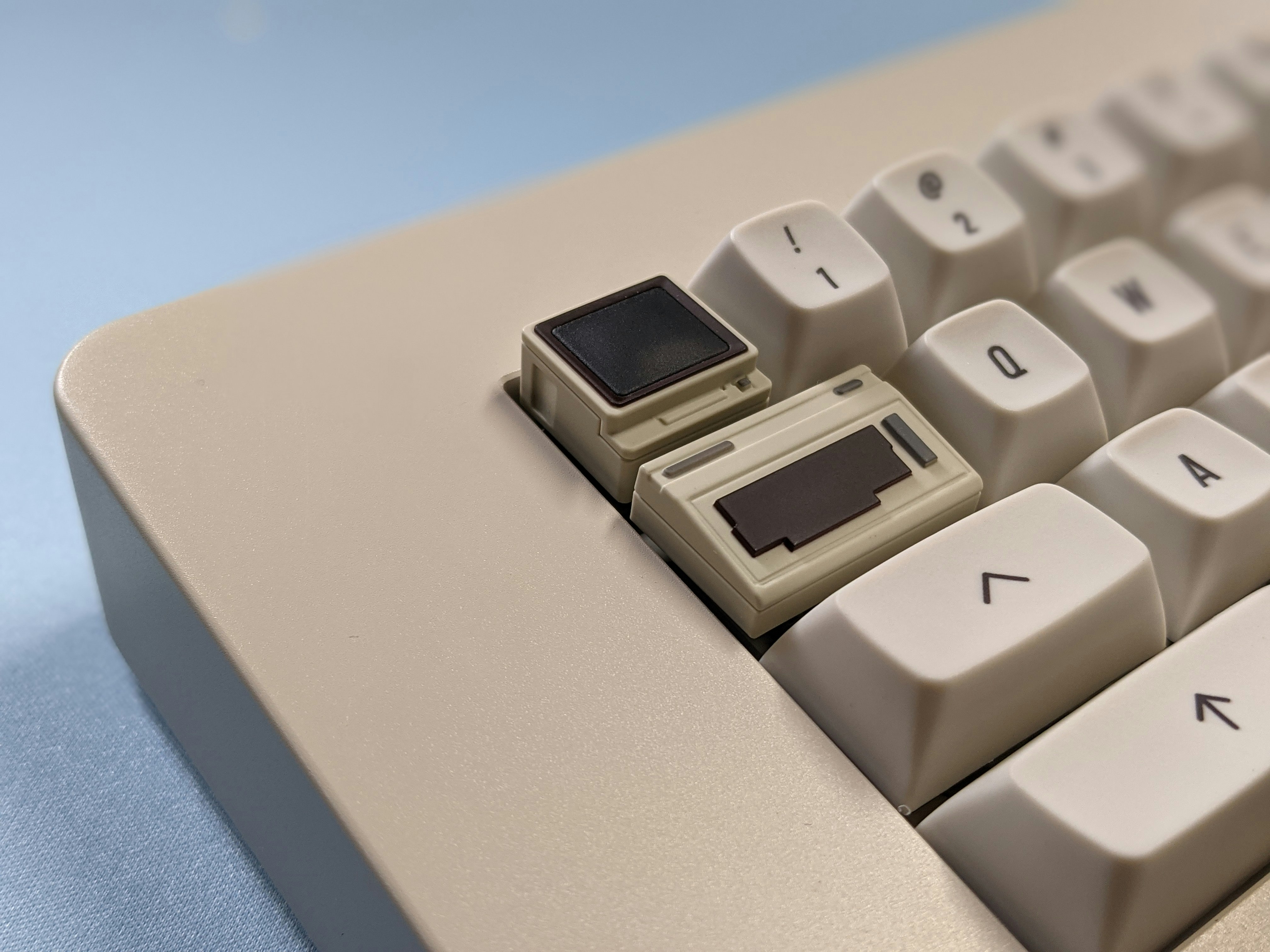 Buger & HammerWorks CRP C64 Dye-Subbed Keycap Set | Mechanical ...