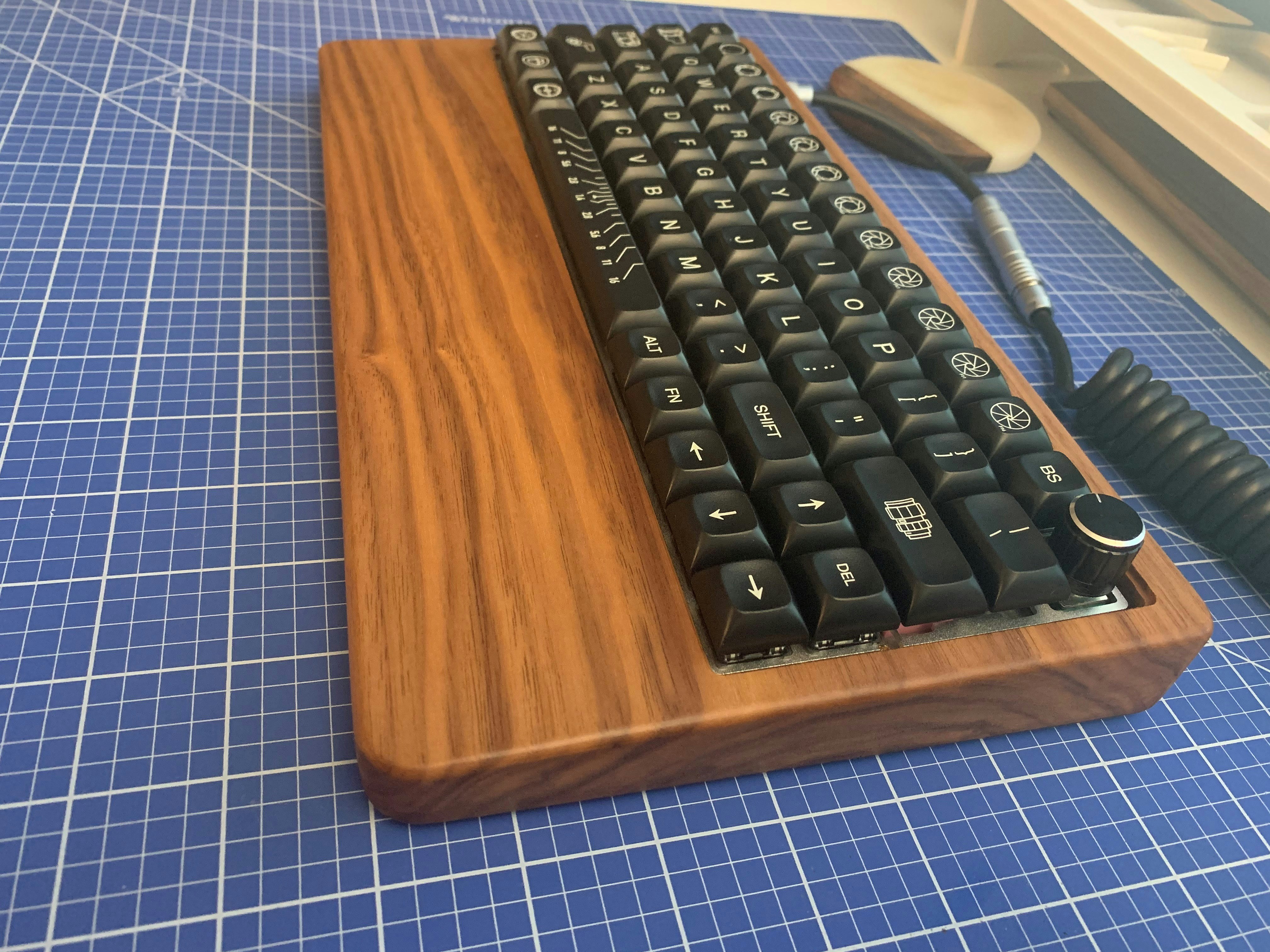 BM60 60% Hot-Swappable RGB PCB Photos | Mechanical Keyboards ...