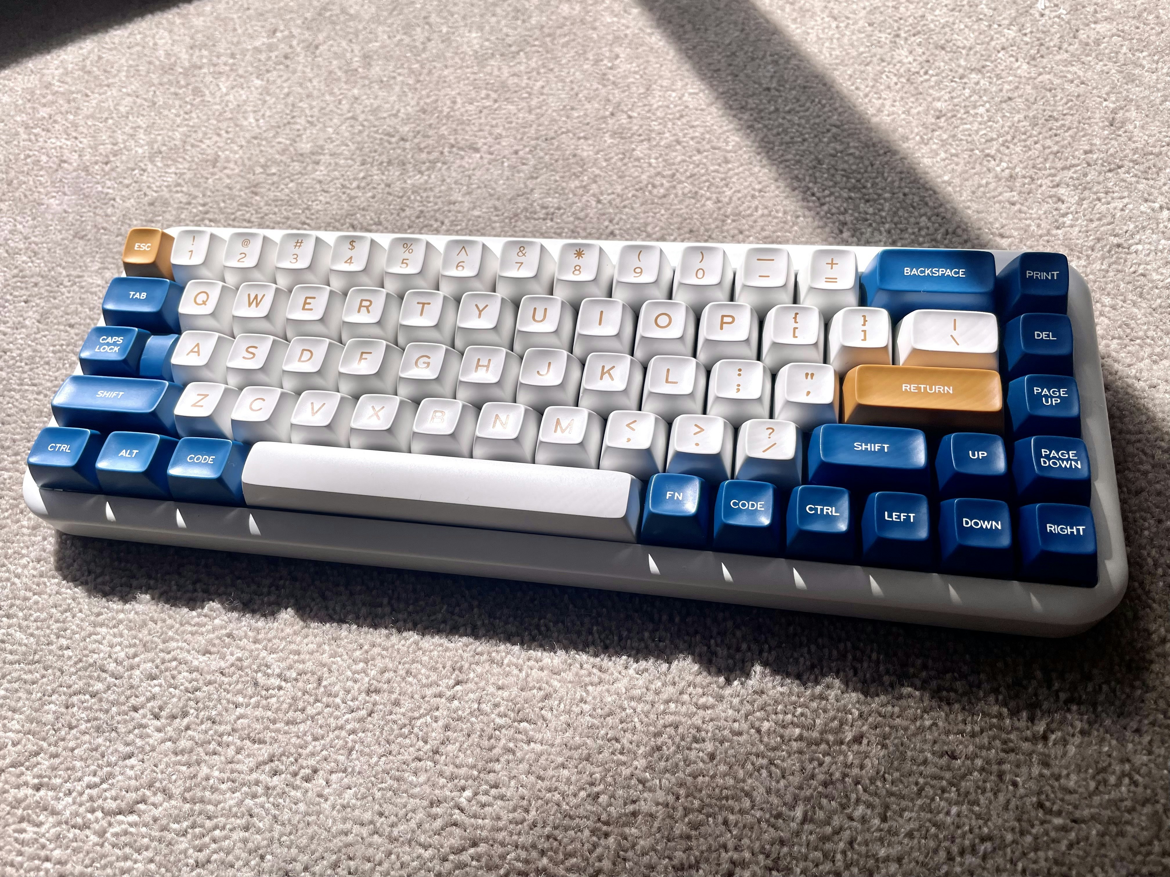 Inconsistency in font between the top row number keys and the base keys ...