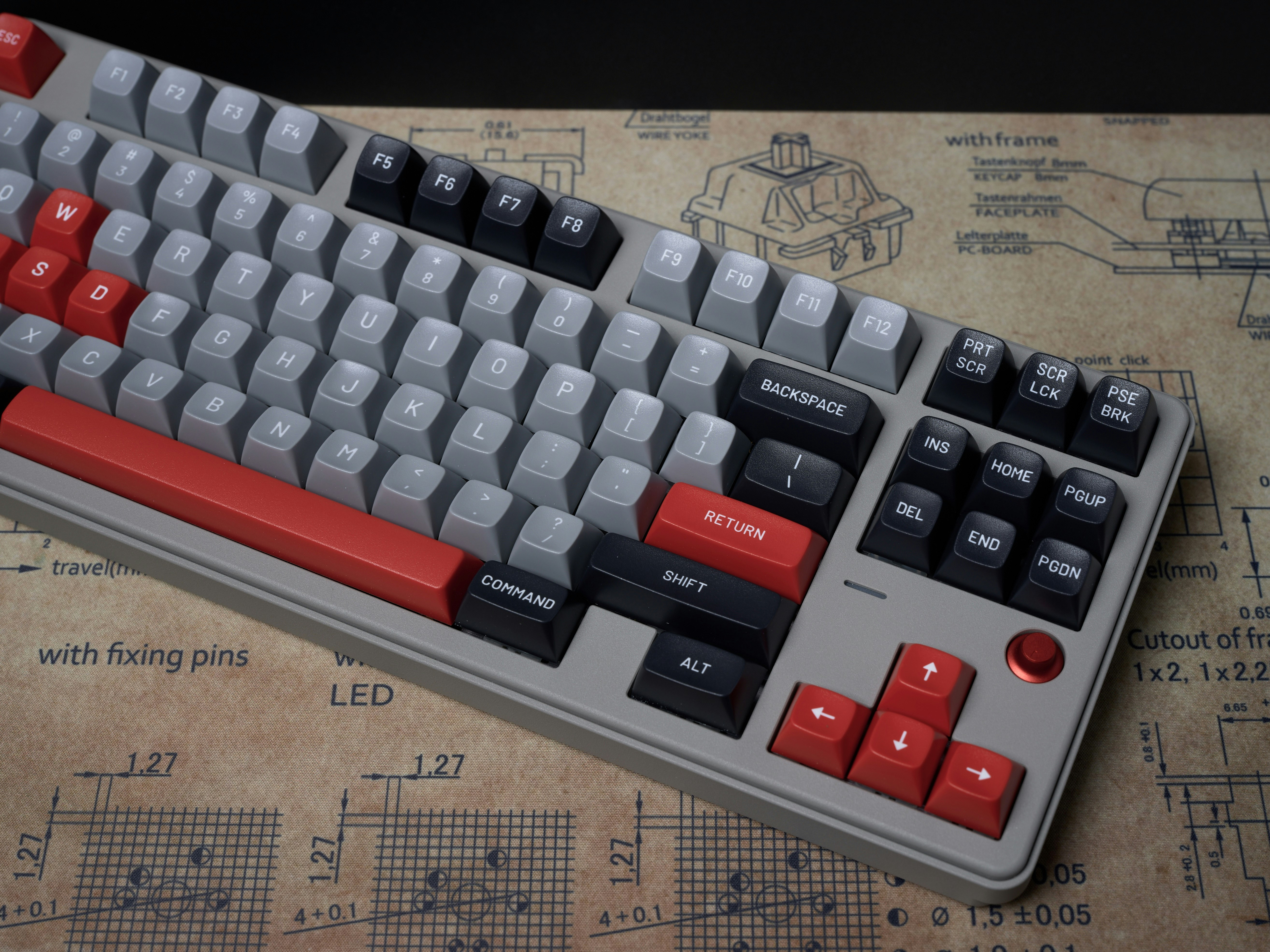 MT3 3277 Base + Red Accents on Skog-Reboot Desert | Drop