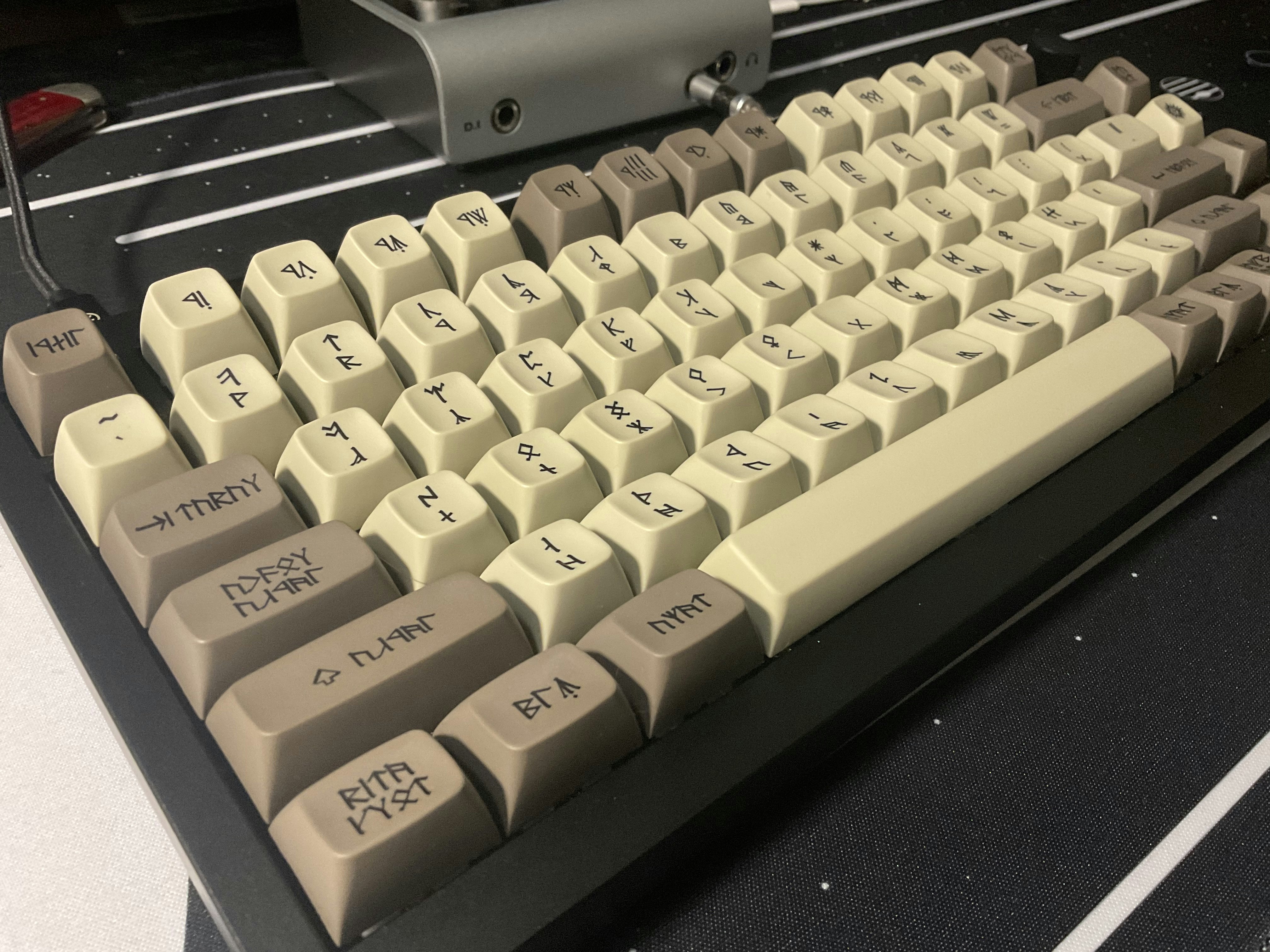 Drop + The Lord of the Rings™ MT3 Dwarven Keycap Set - Dwarvish ...