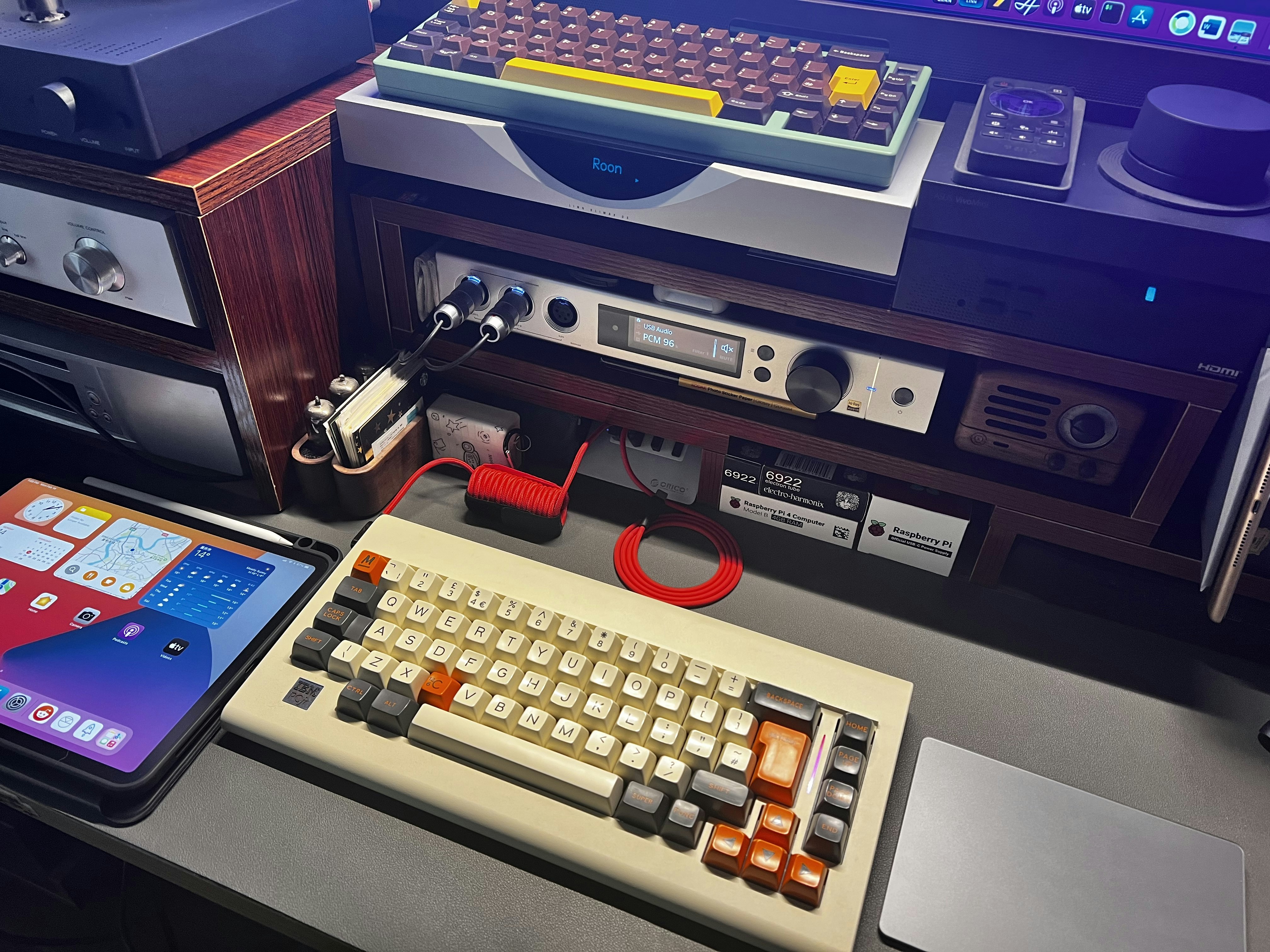 Drop + T0mb3ry SA Carbon Custom Keycap Set | SA Profile Keycaps