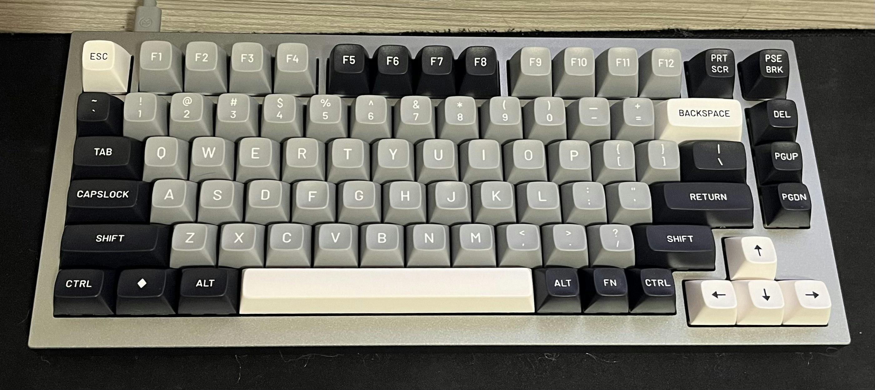 MT3 3277 mixed with some BOW used as accent keys. | Drop
