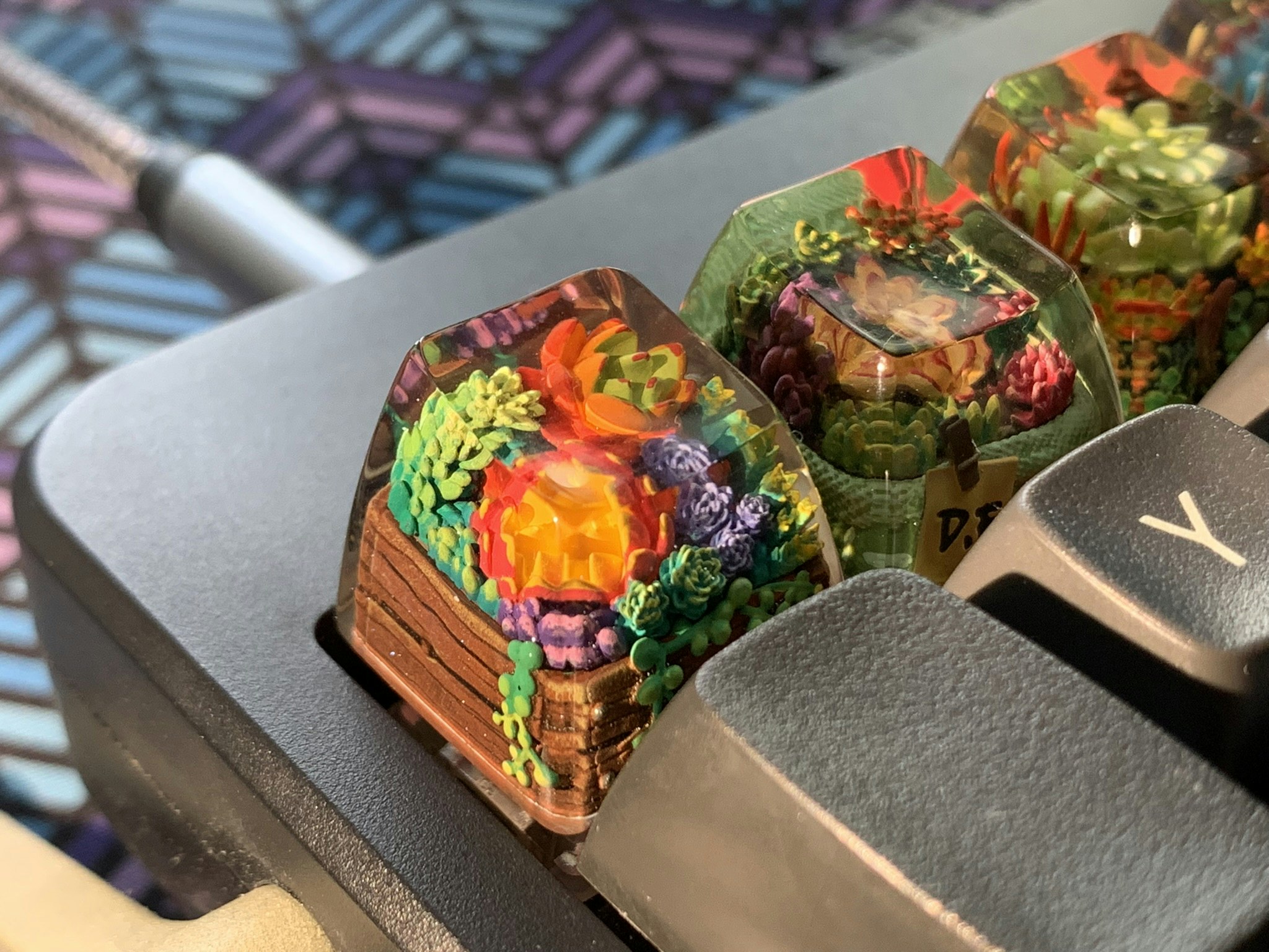 Dwarf Factory Terrarium Resin Artisan Keycap V2 | Mechanical Keyboards ...
