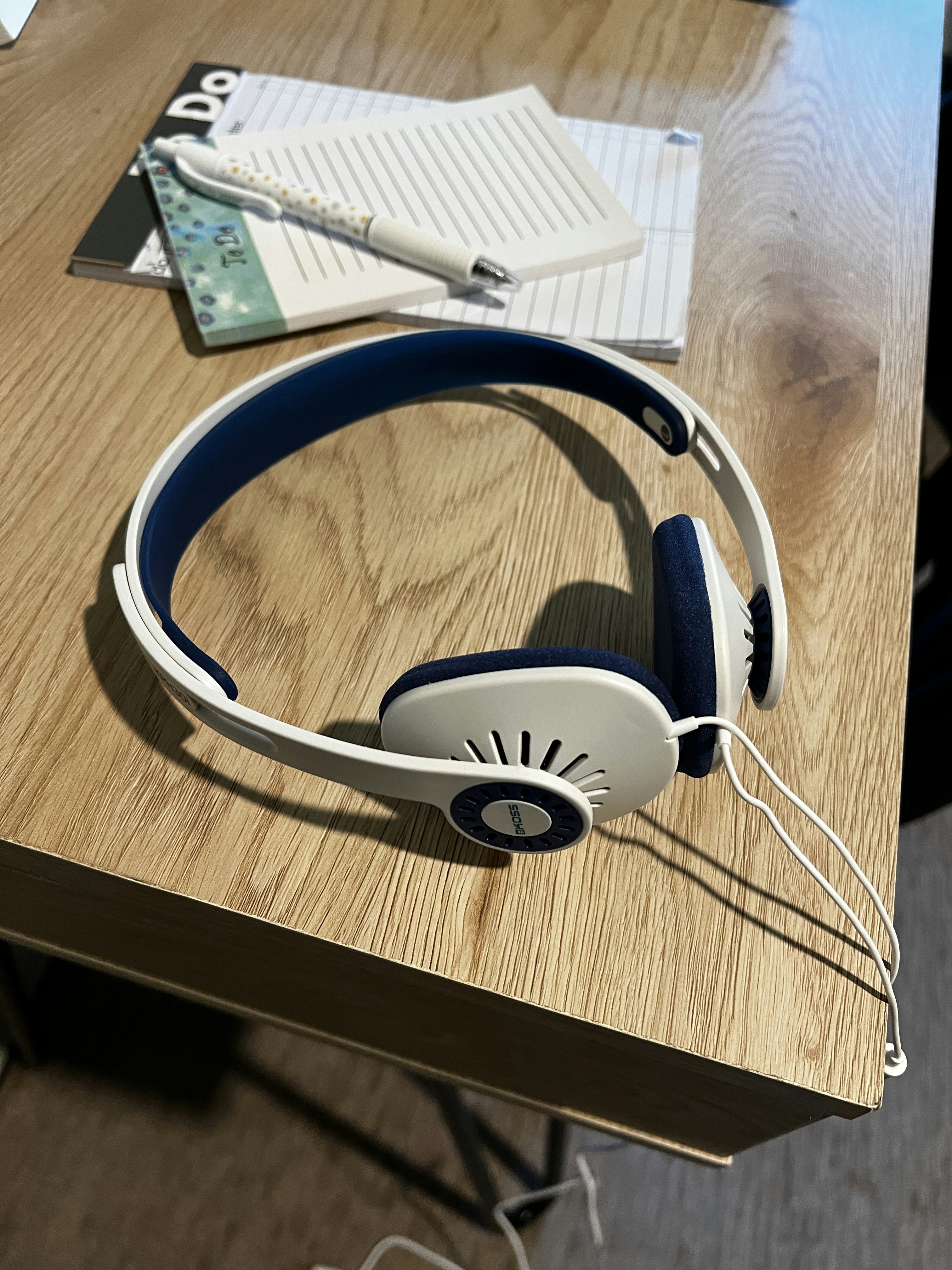 The best elementary school computer lab headphones | Drop