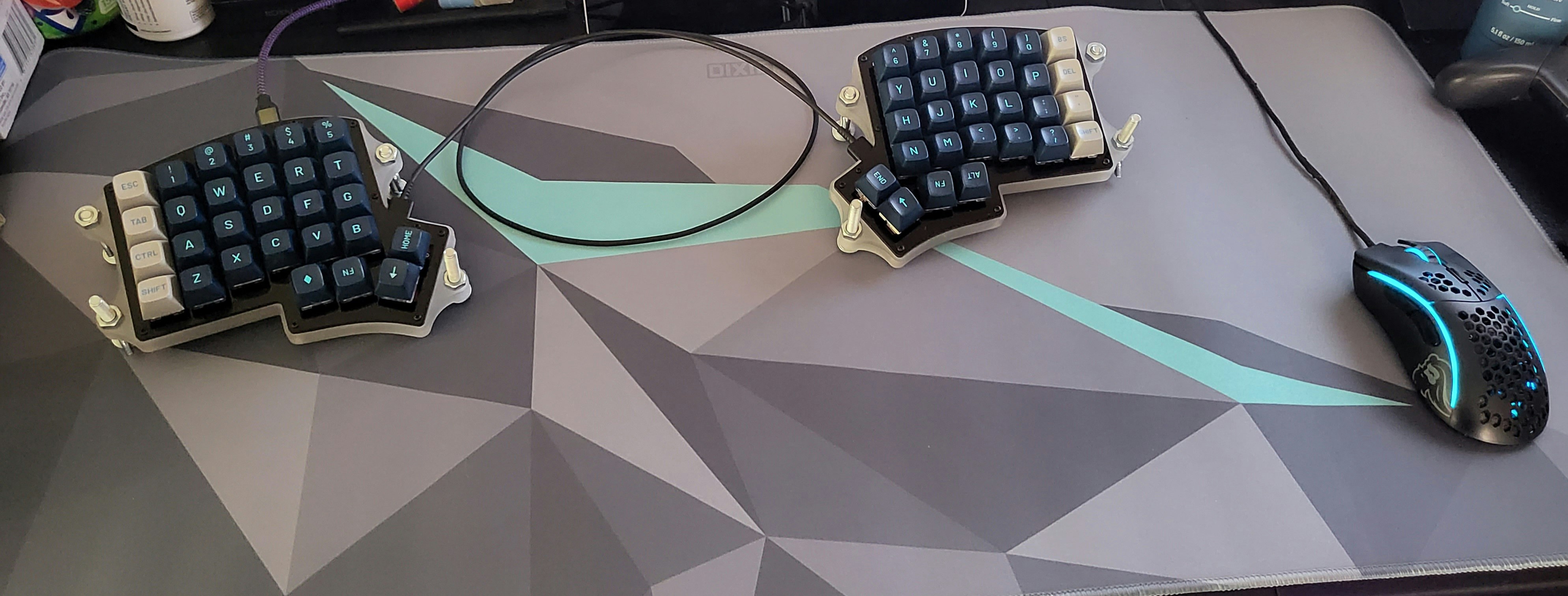 Iris keyboard with MT3 Dusk and MT3 Camillo | Drop
