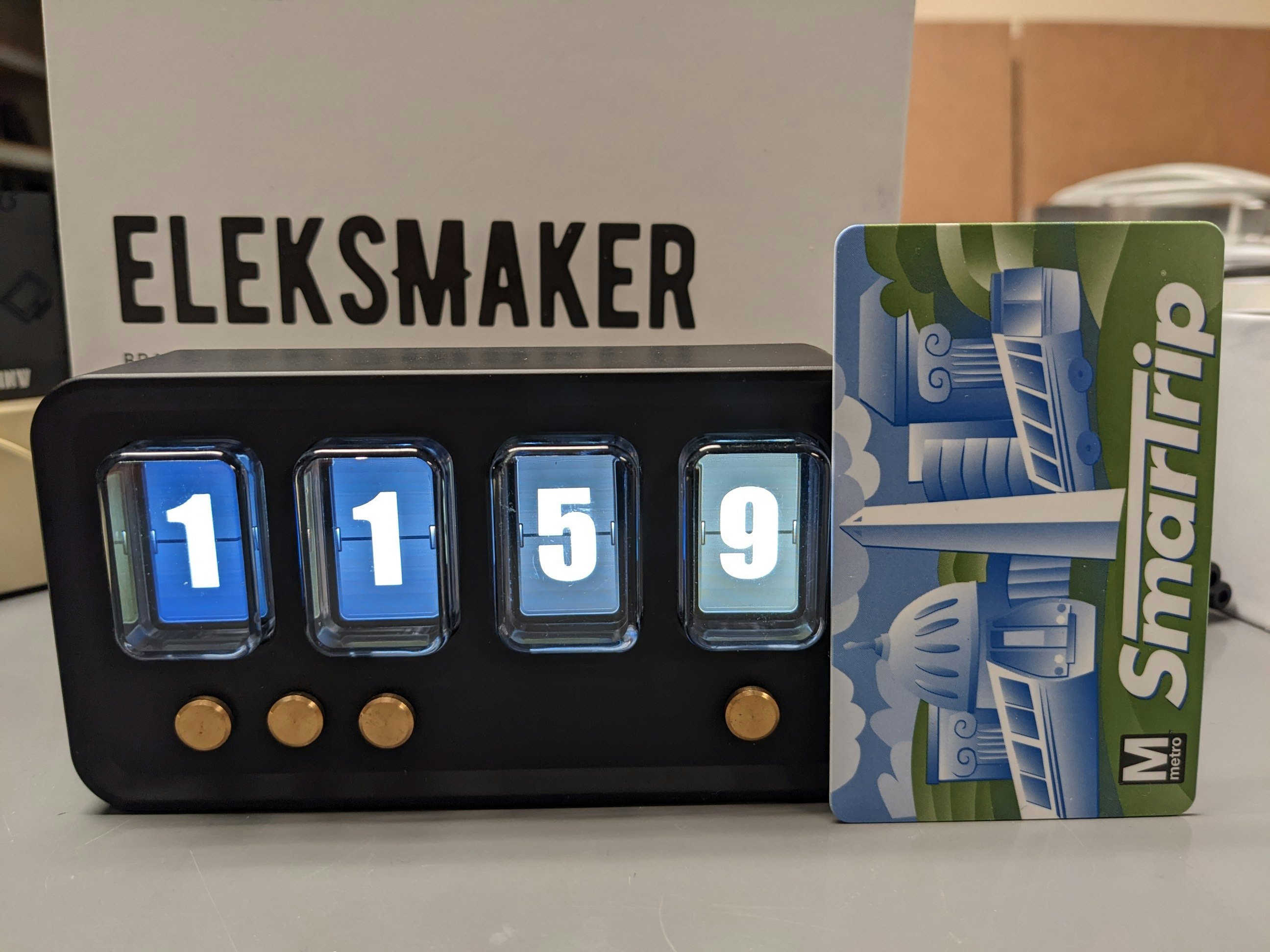 Eleks X4 powered on with DC Metrocard for size comparison | Drop