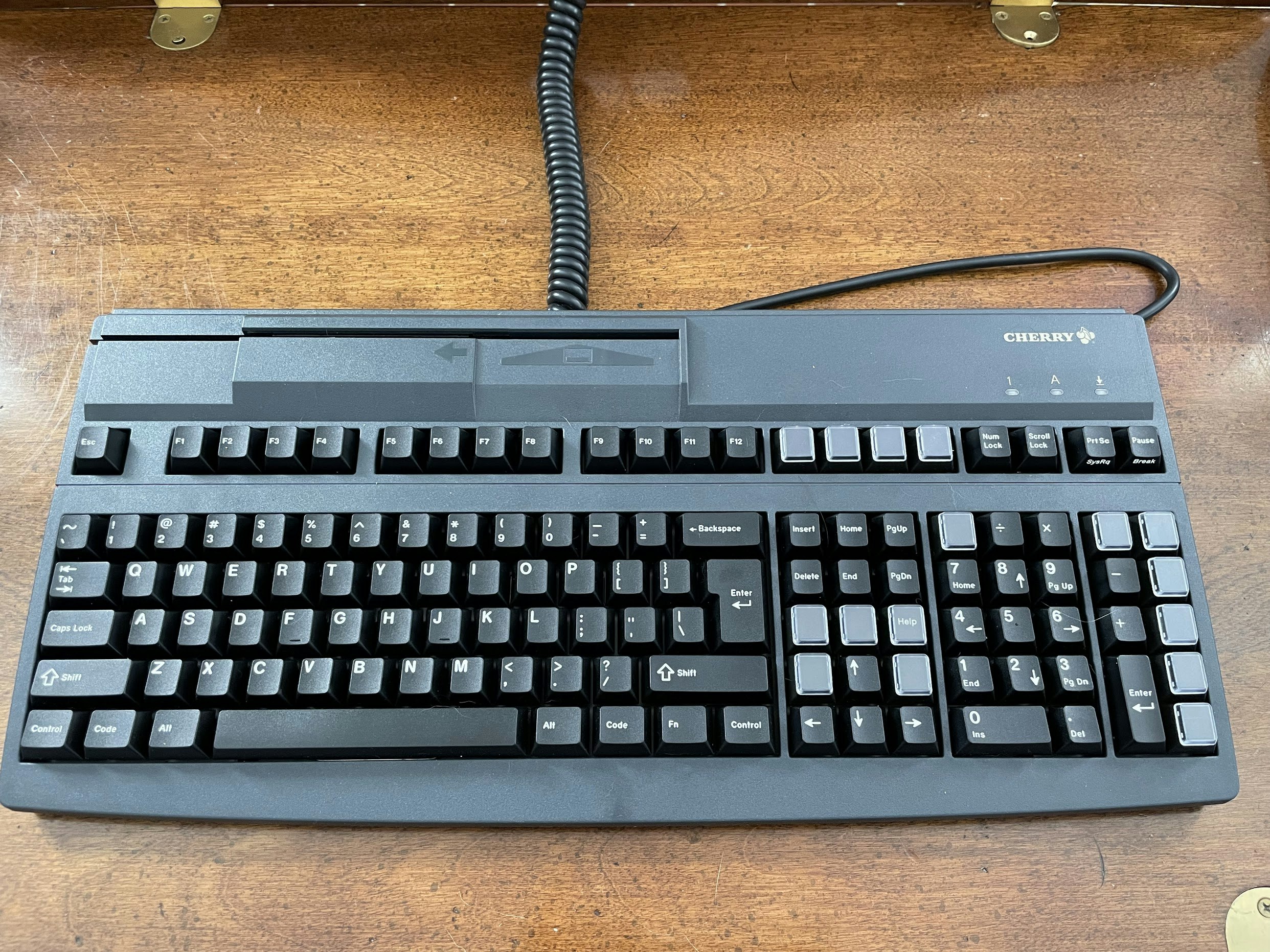 Cherry G80 with GMK WoB and Original Relegendables | Drop