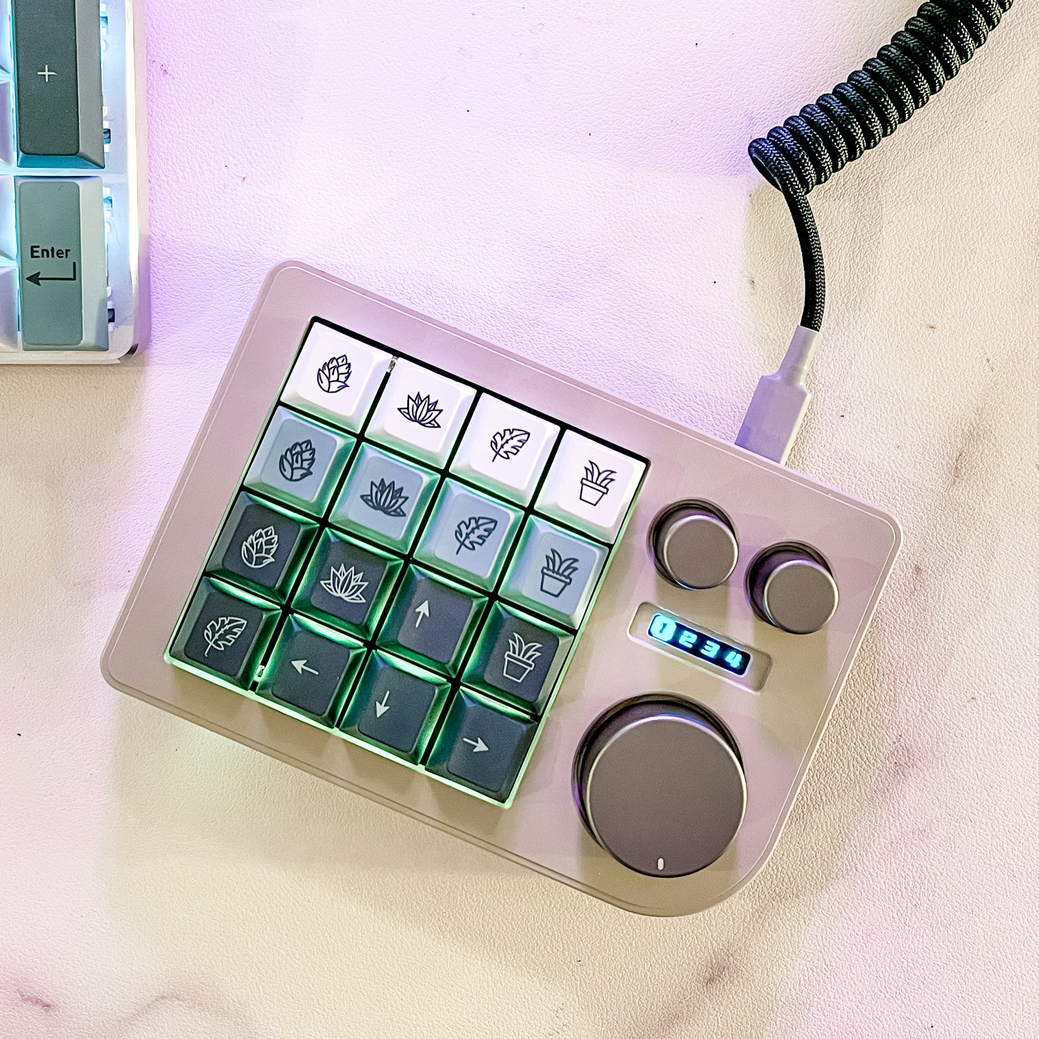 Megalodon Triple Knob Macropad - White Photos | Mechanical Keyboards ...