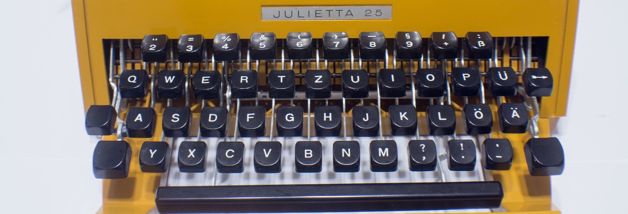 What Is The Difference Between Staggered And Ortholinear Layouts Drop