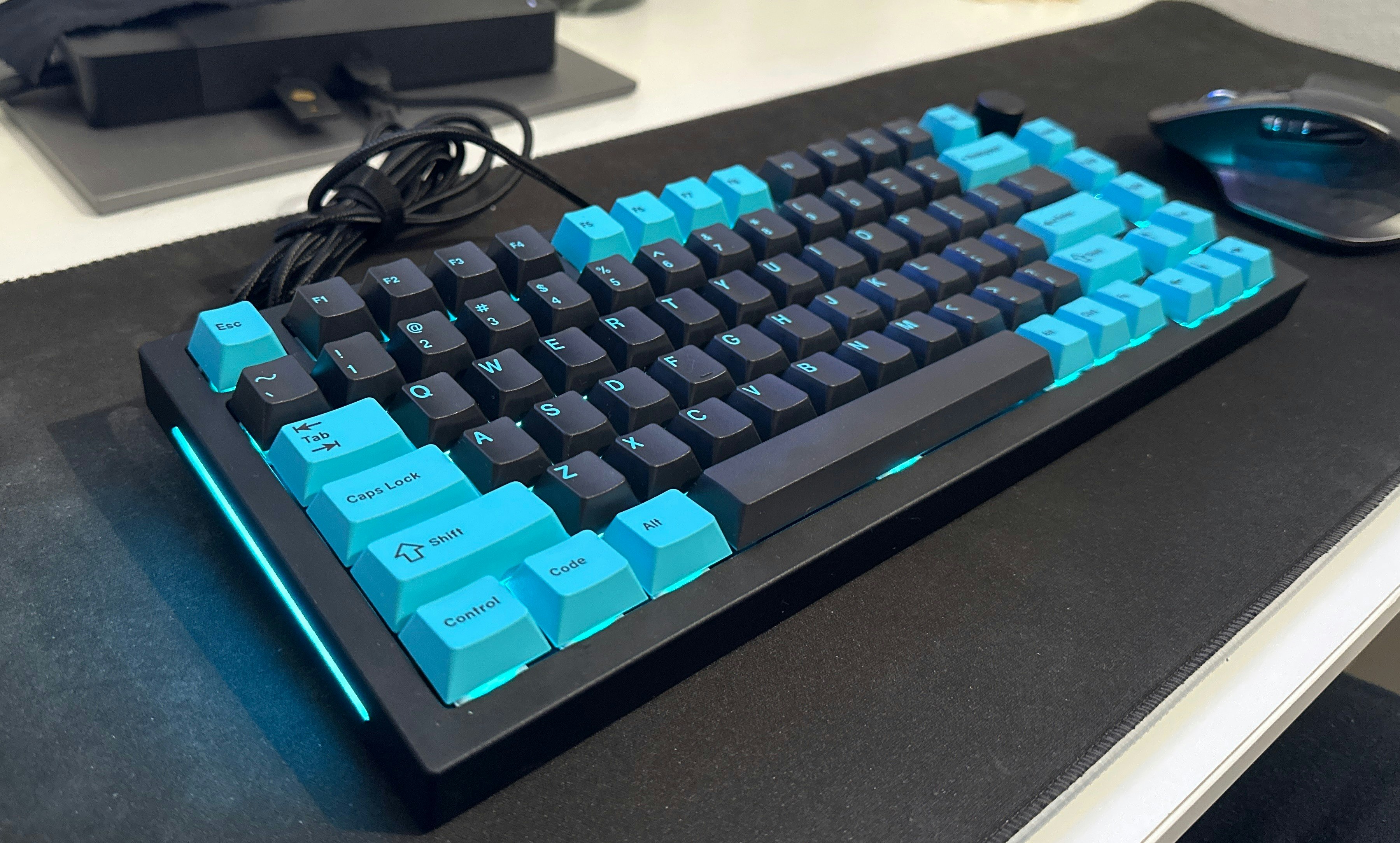 GMMK Pro w/ GMK Pulse | Drop
