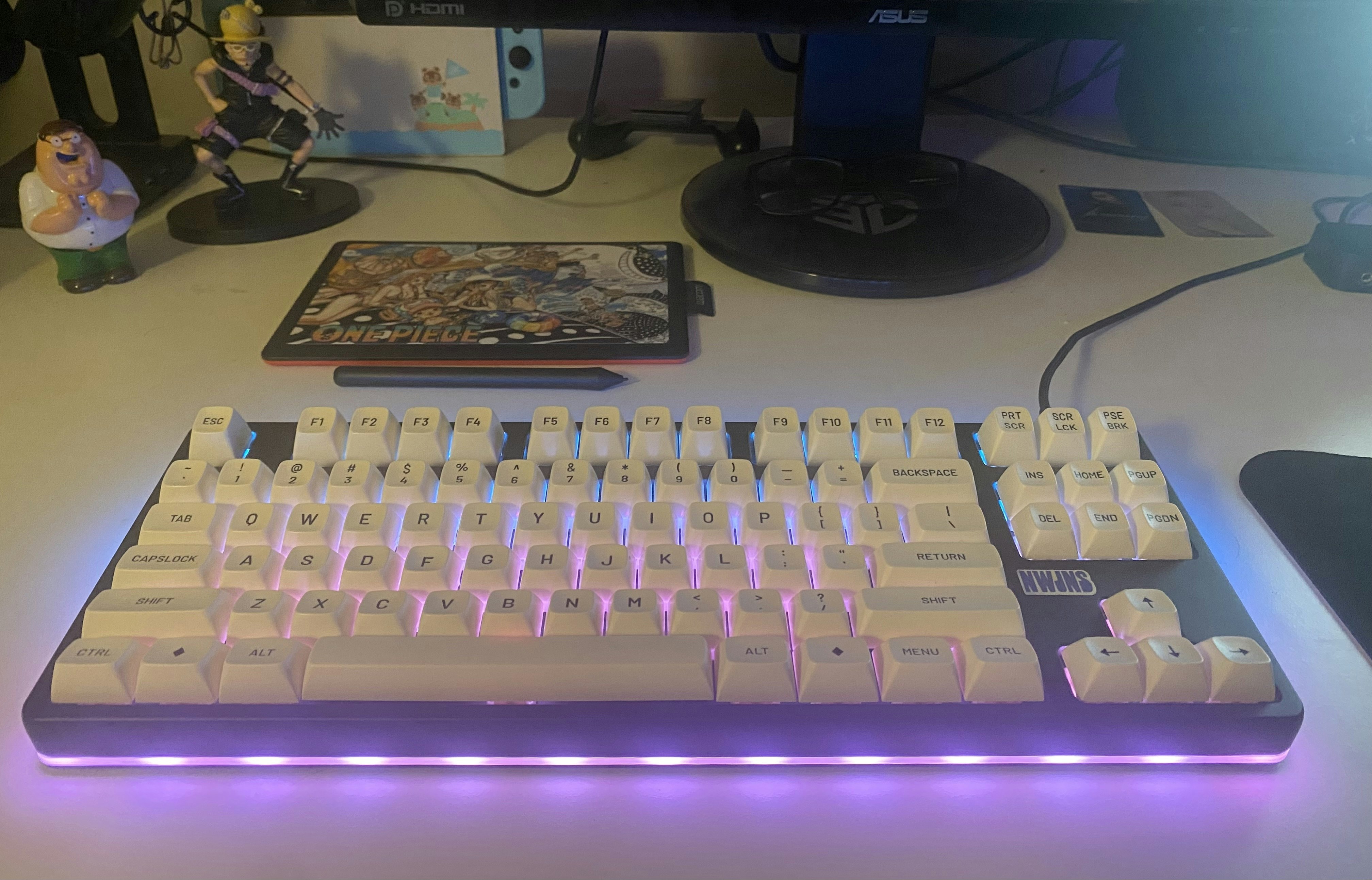 Drop MT3 Black-on-White