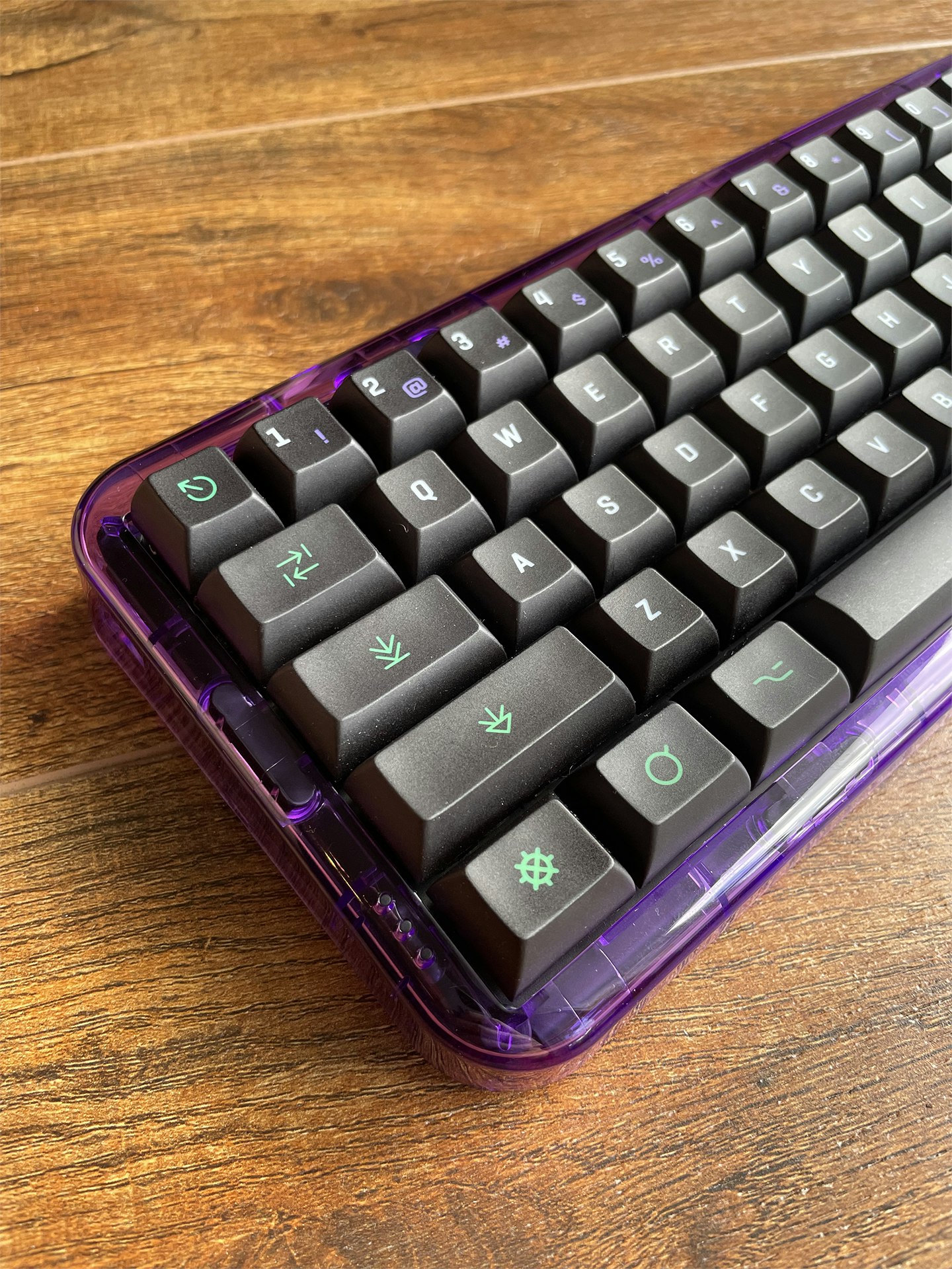 MelGeek Mojo68 65% Wireless RGB Hot-Swappable Keyboard | Mechanical ...