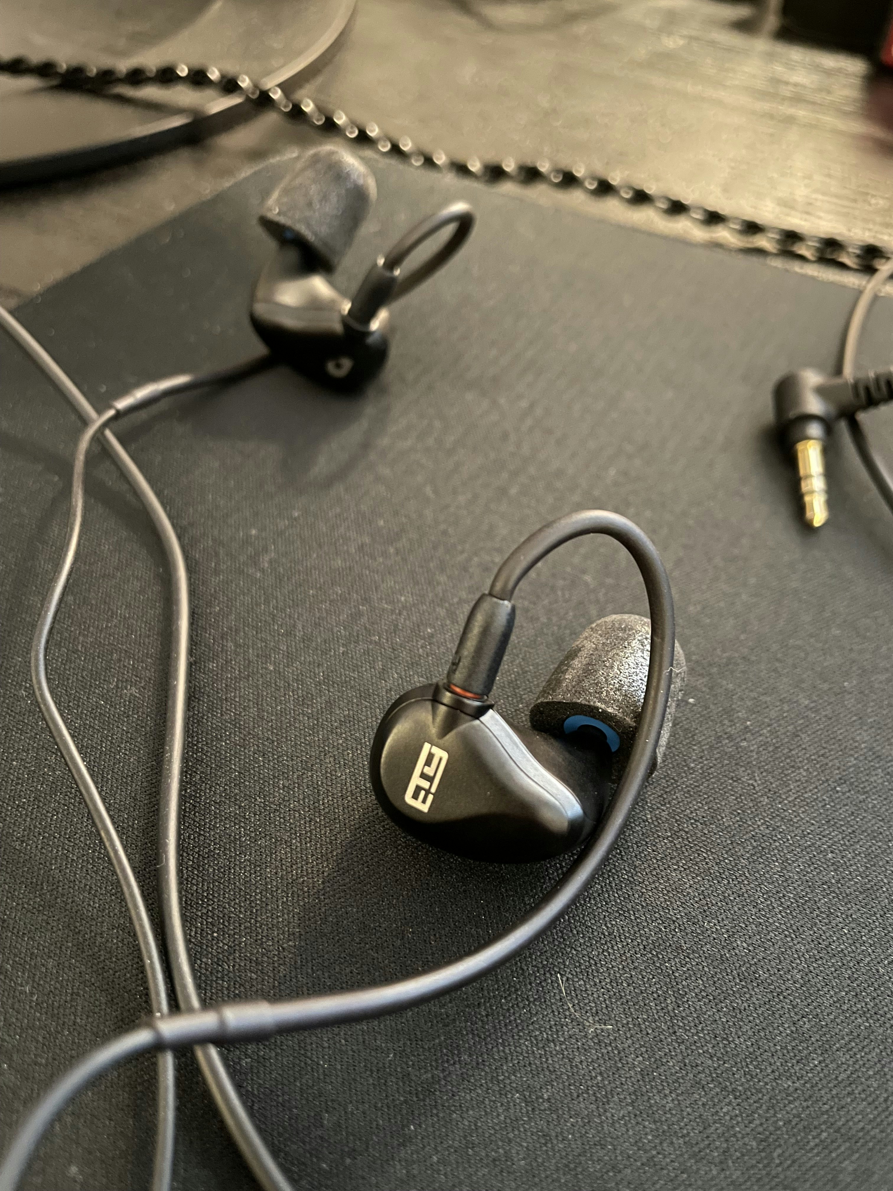 Beautifully made ERX, w/ Comply P-series | Drop