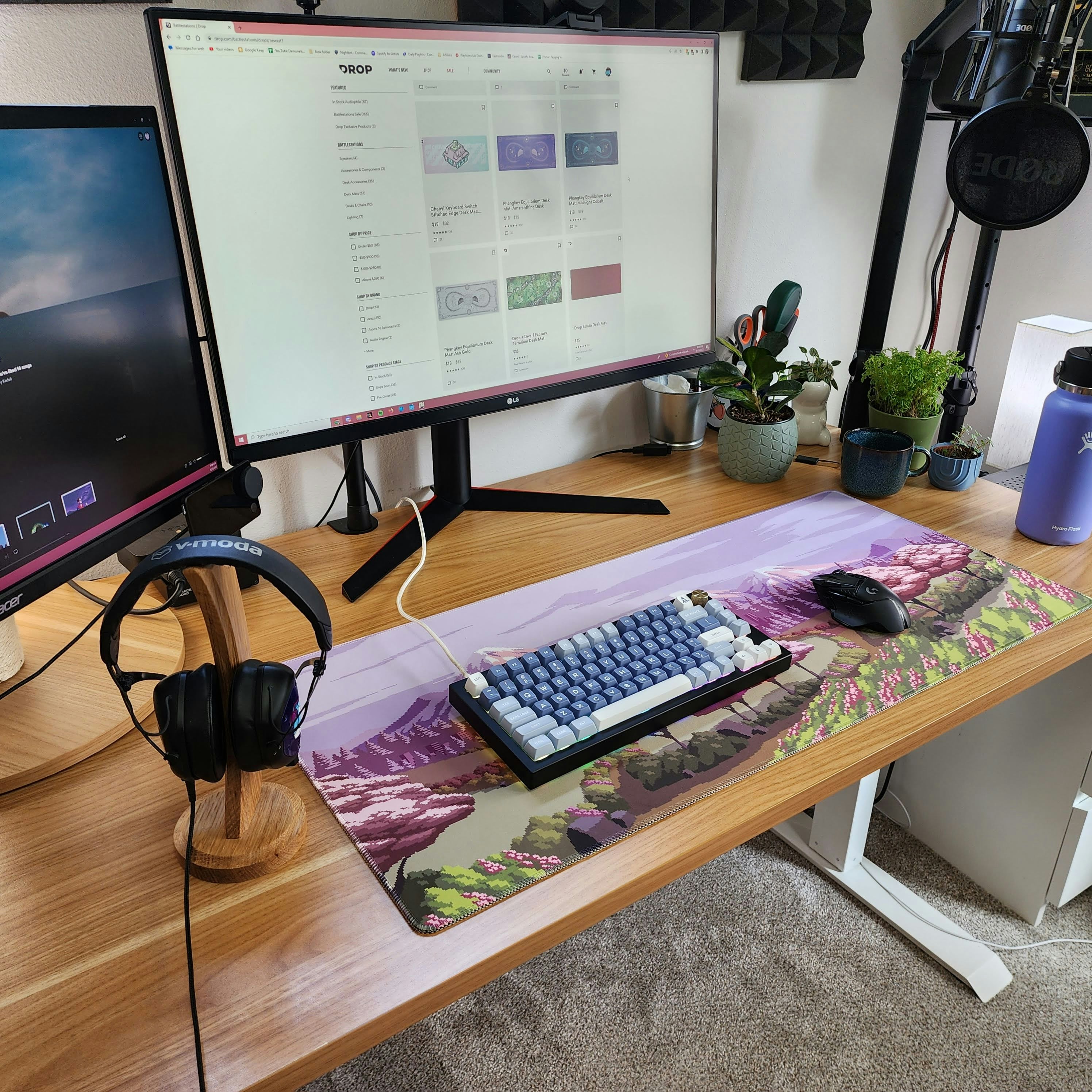 Hipyo Tech's Desk Setup | Drop
