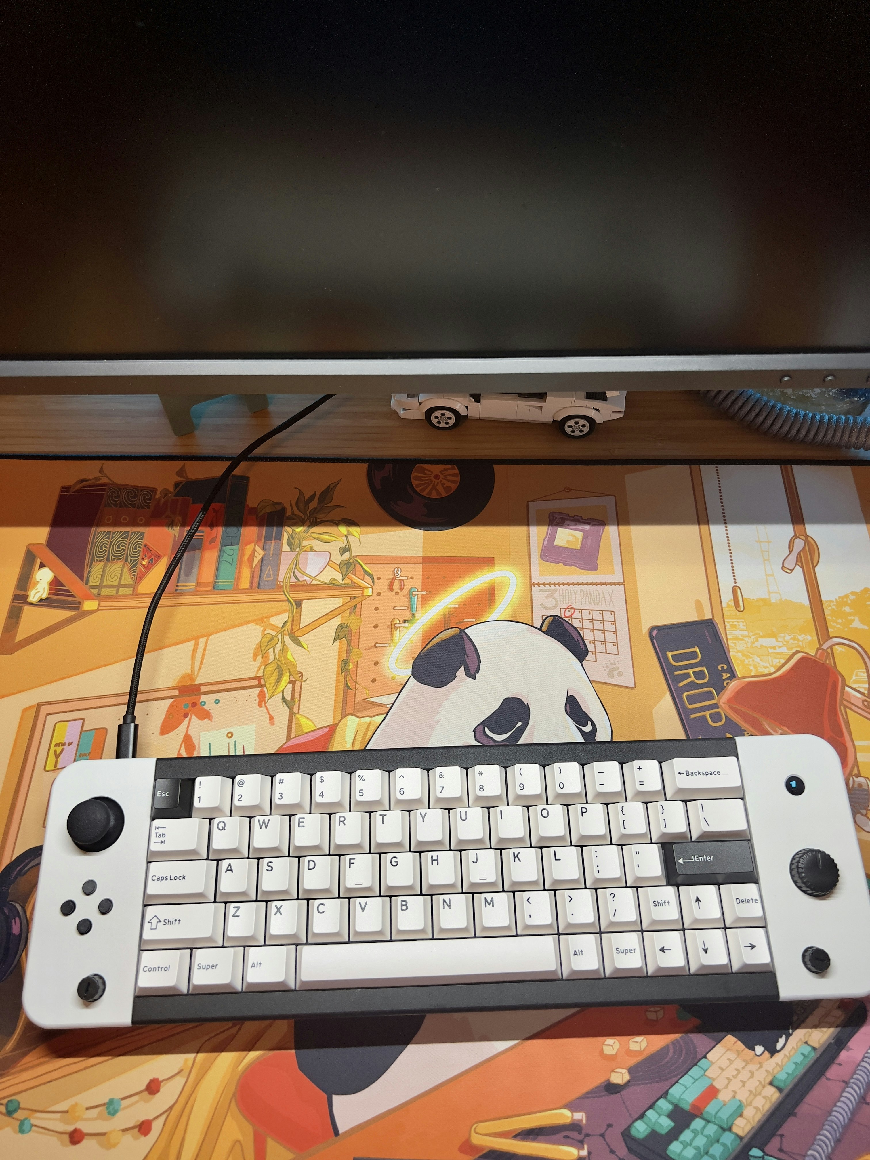 Megalodon Console 64 Keyboard - Red/Blue | Mechanical Keyboards ...