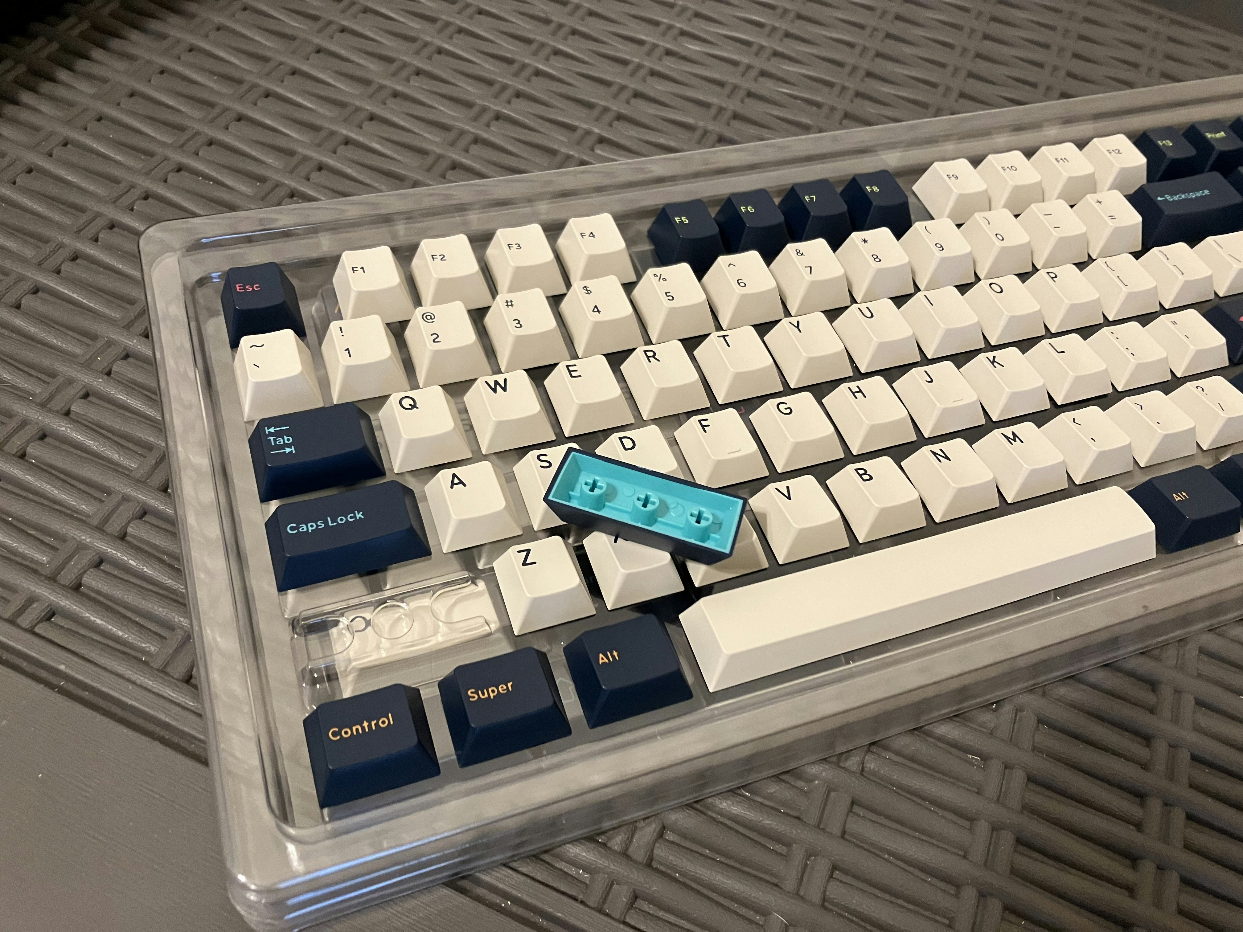 DCX Solarized | Drop