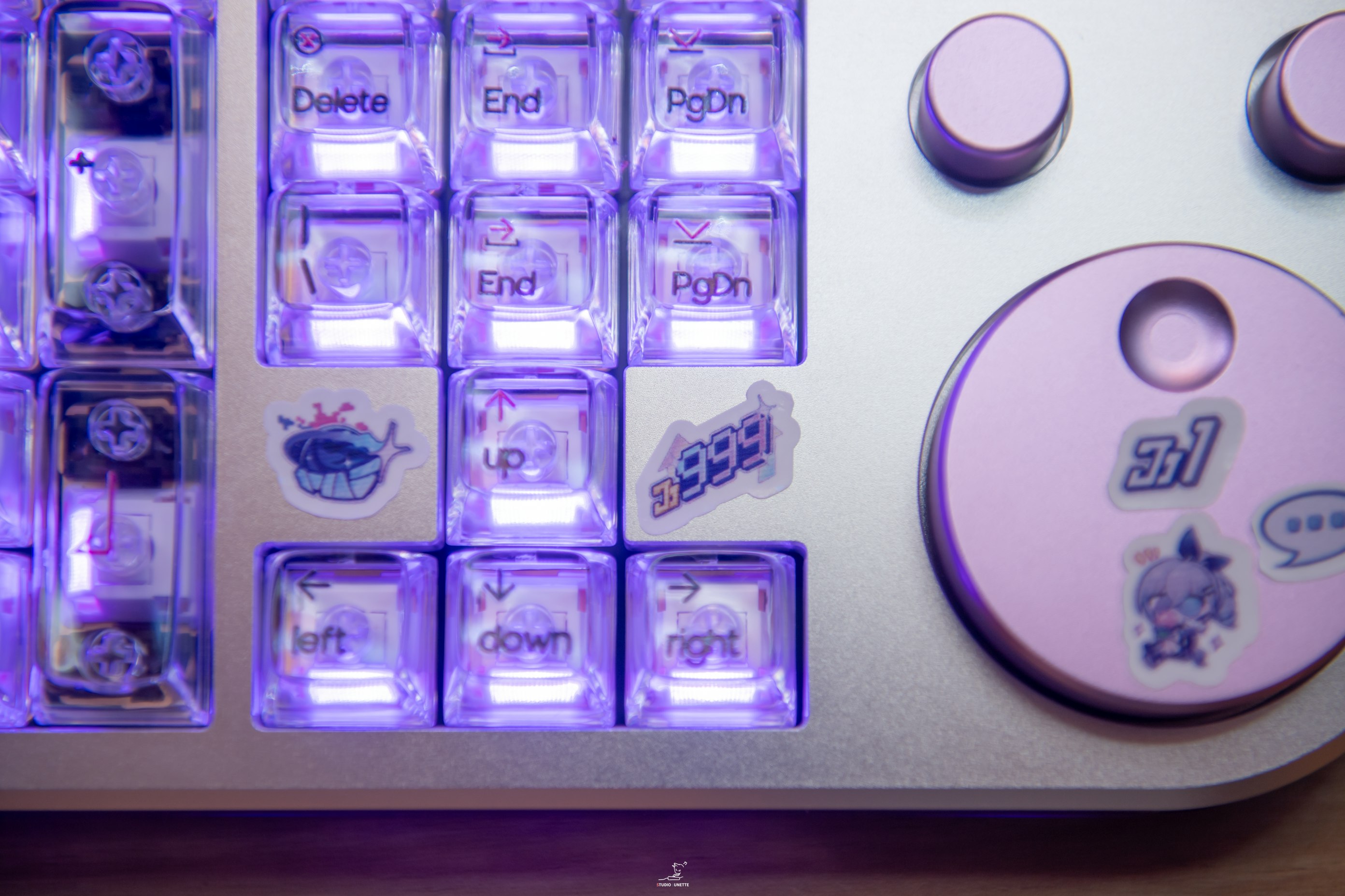 silver wolf macro pad | Drop