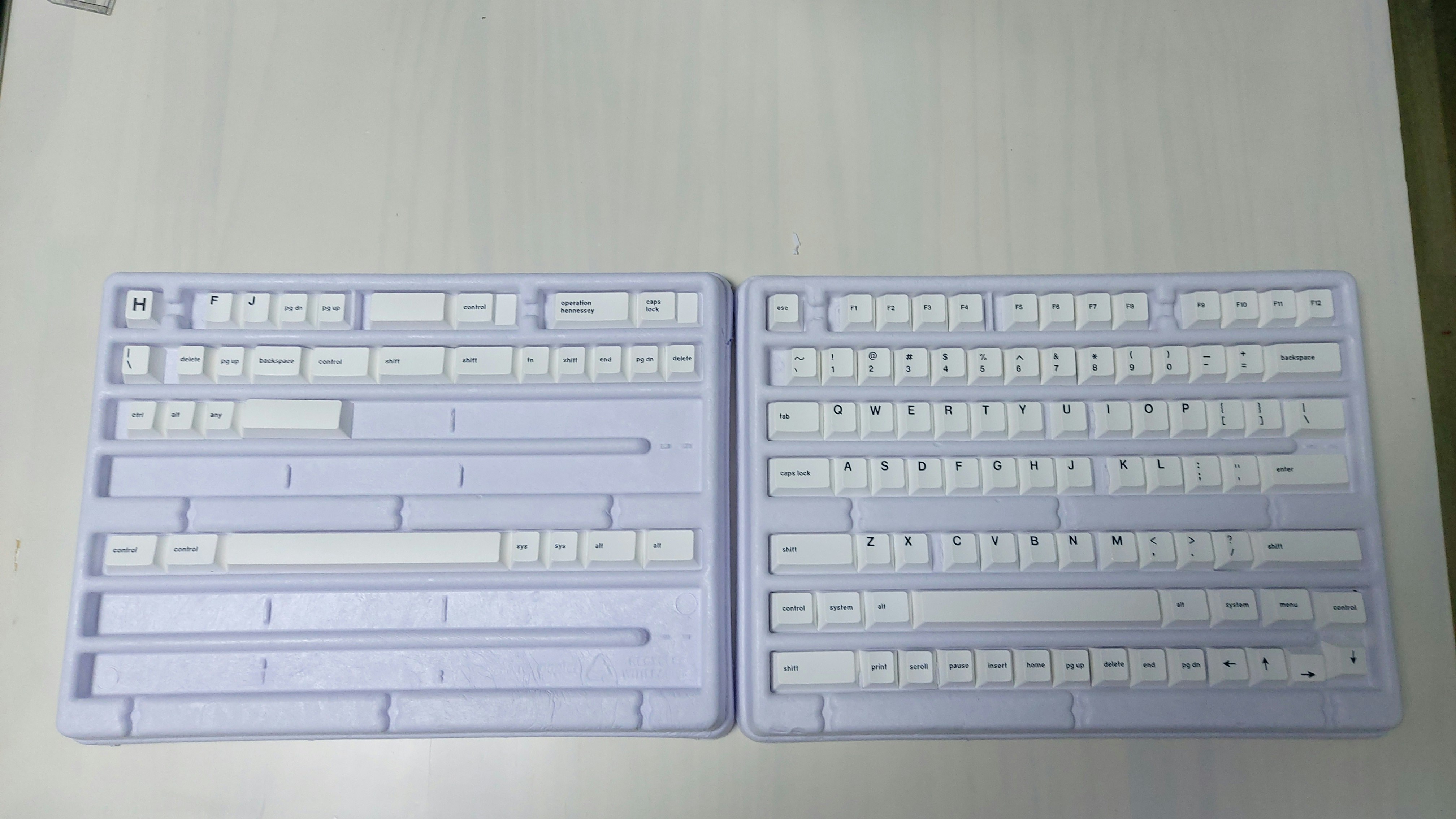 Clean white keycaps | Drop