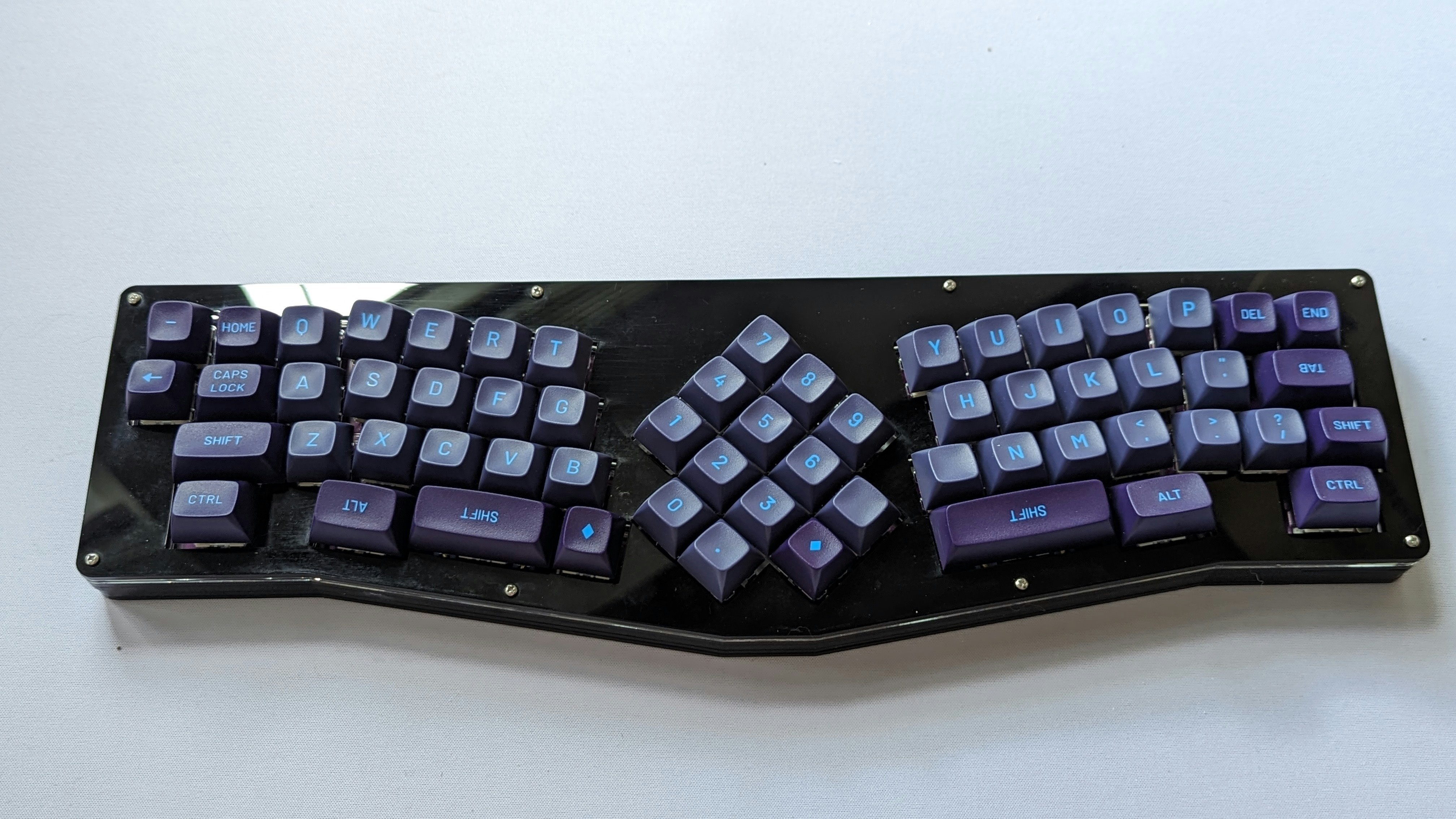 MT3 Infinity War on Tenalice Keyboard | Drop