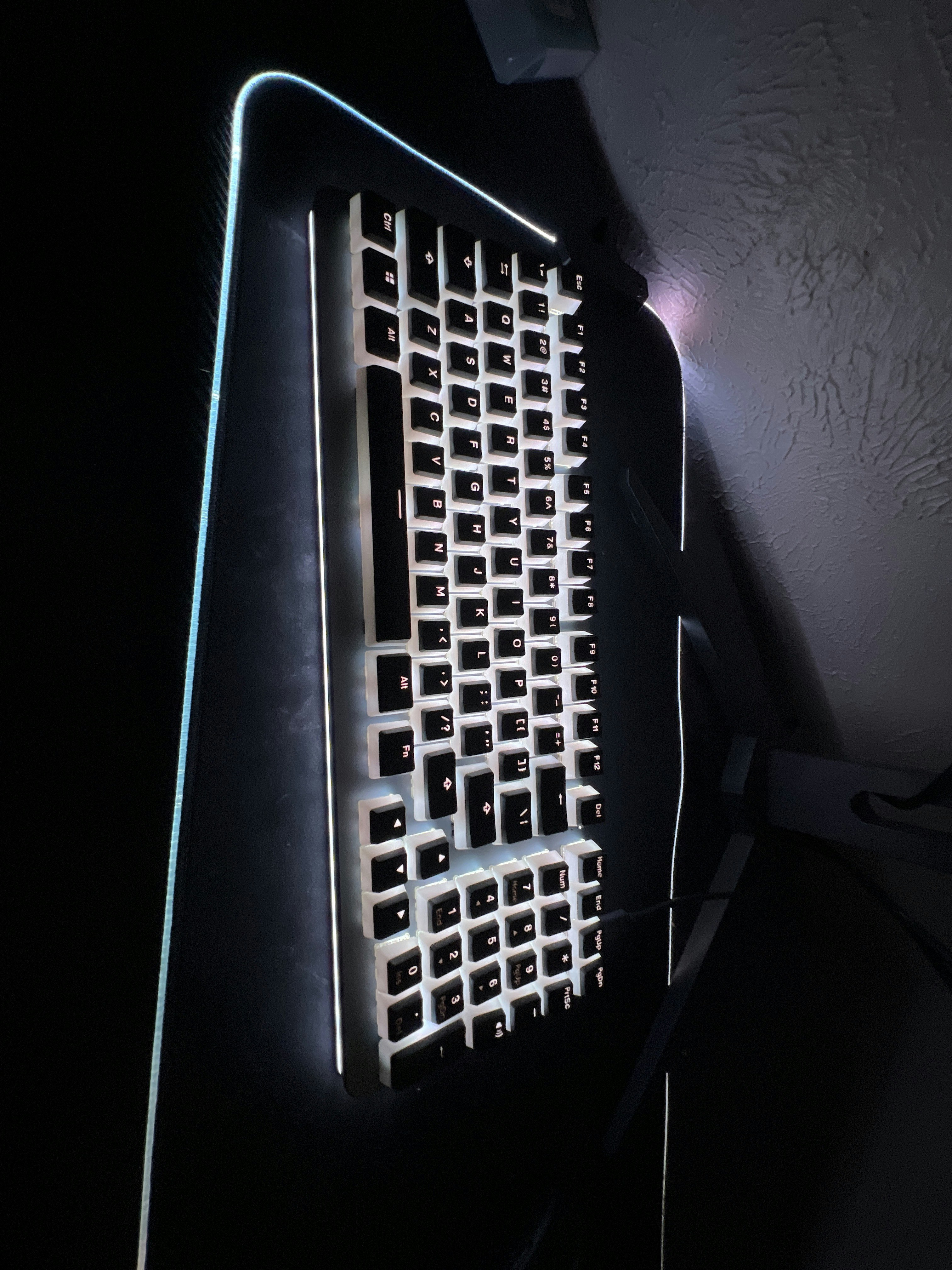 Loopy pudding keycaps with cherry silent reds and shift barebones ...