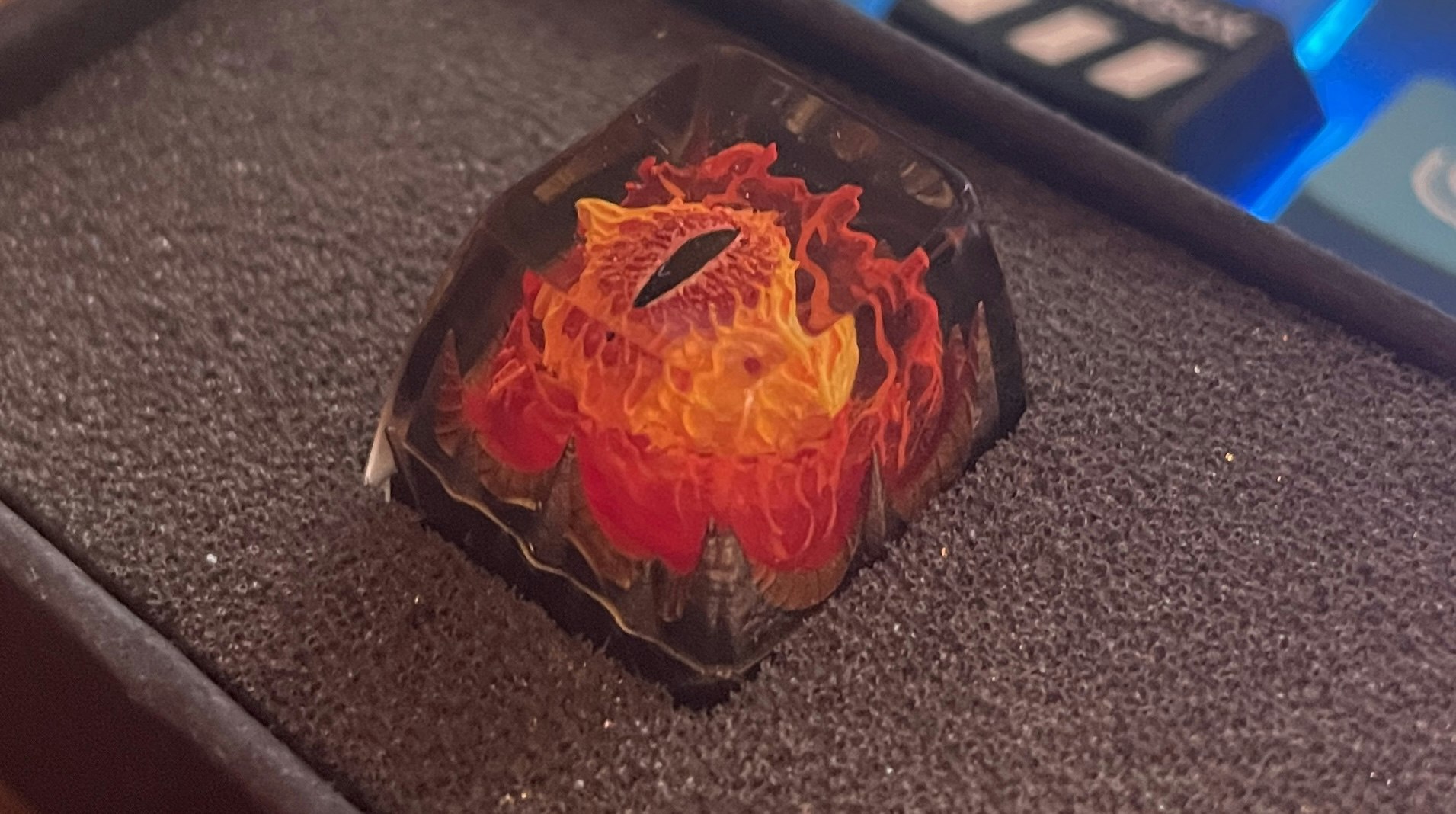 Drop + The Lord of the Rings™ Mordor™ Artisan Keycap - The Eye of Barad ...